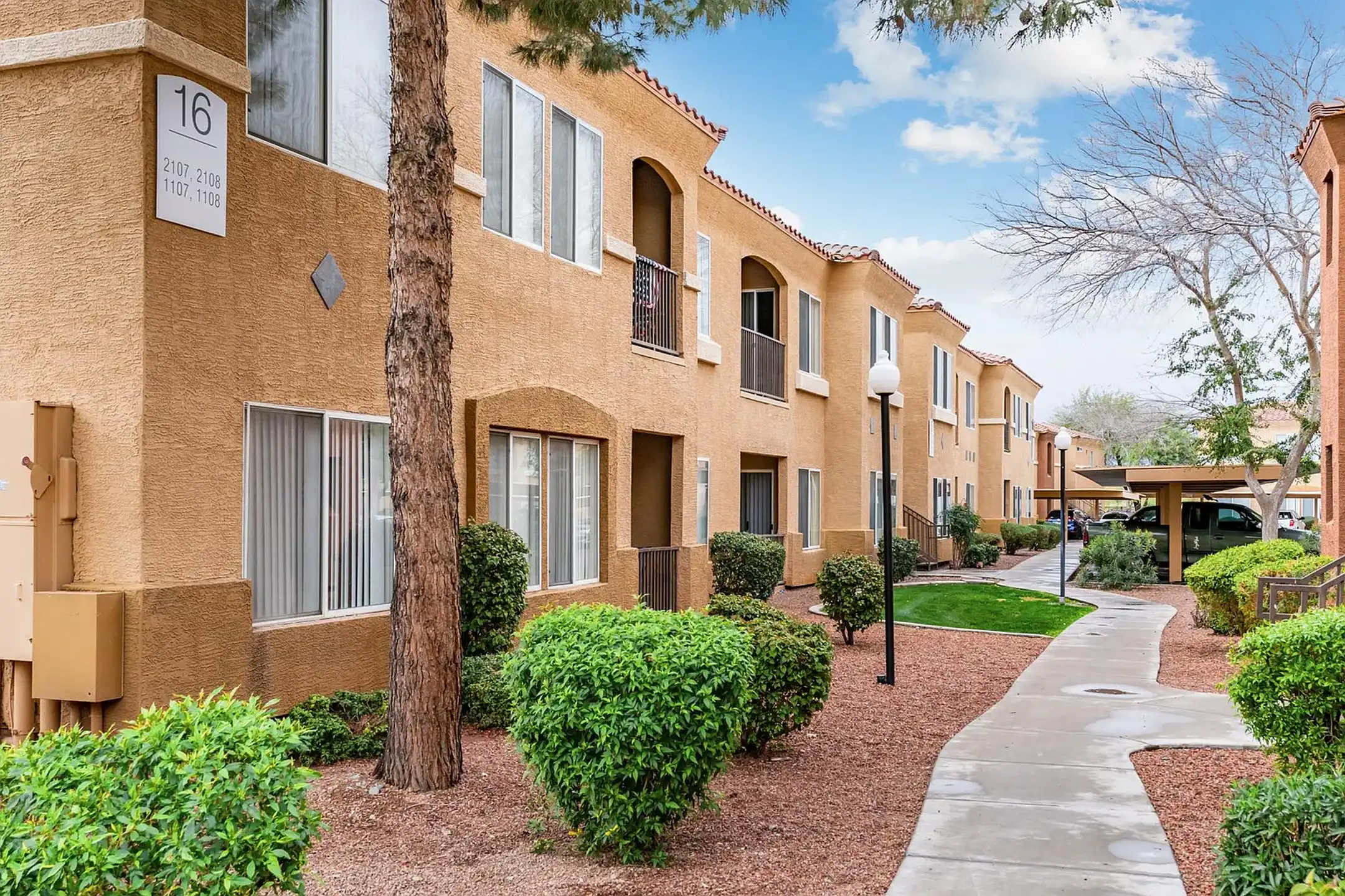 Desert Harbor - Peoria, AZ 85381 | ApartmentGuide.com