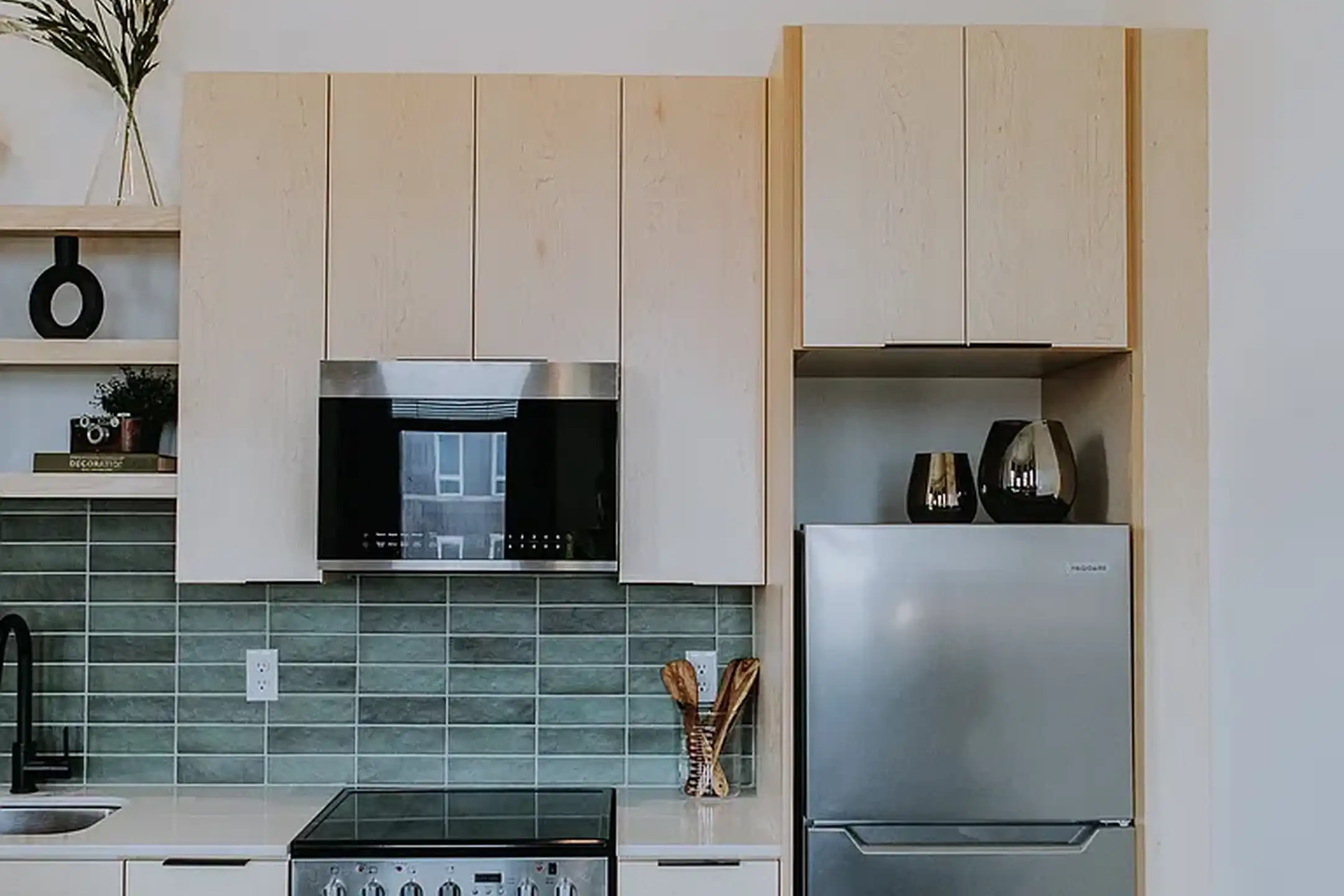 Zenith - Duluth, MN 55802 | ApartmentGuide.com