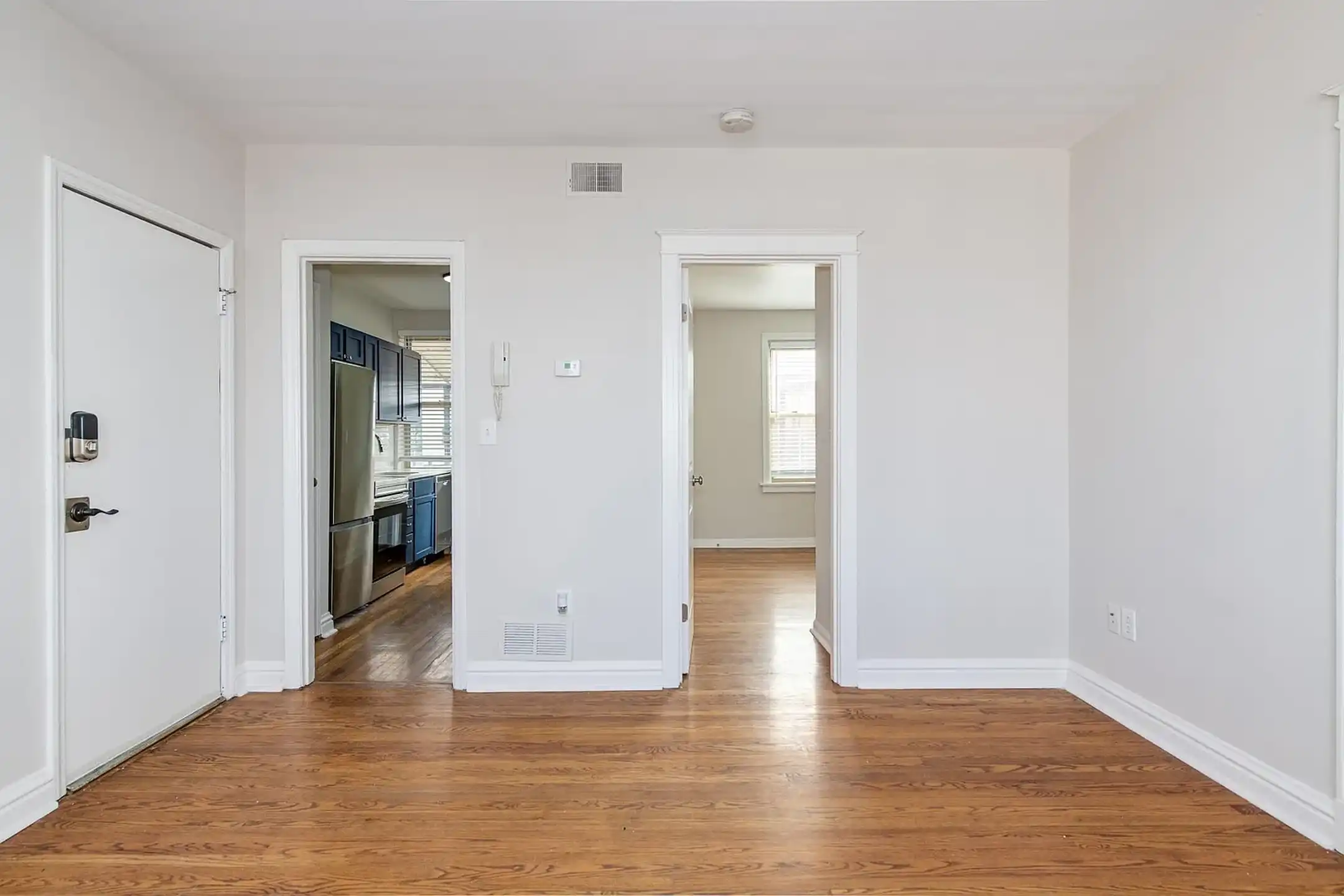 Oakview Apartments - Saint Louis, MO 63110 | ApartmentGuide.com