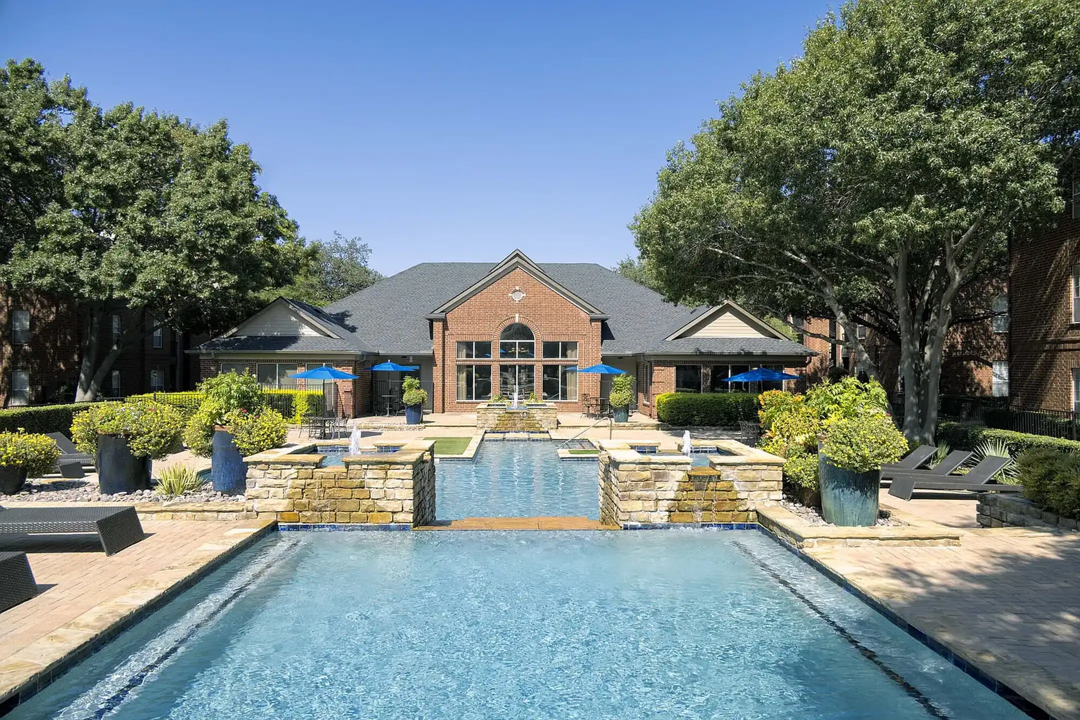 Camden Addison - Addison, TX 75001 | ApartmentGuide.com
