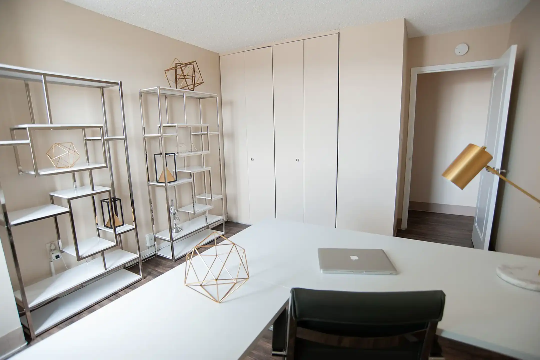 Madison Towers - Syracuse, NY 13202 | ApartmentGuide.com