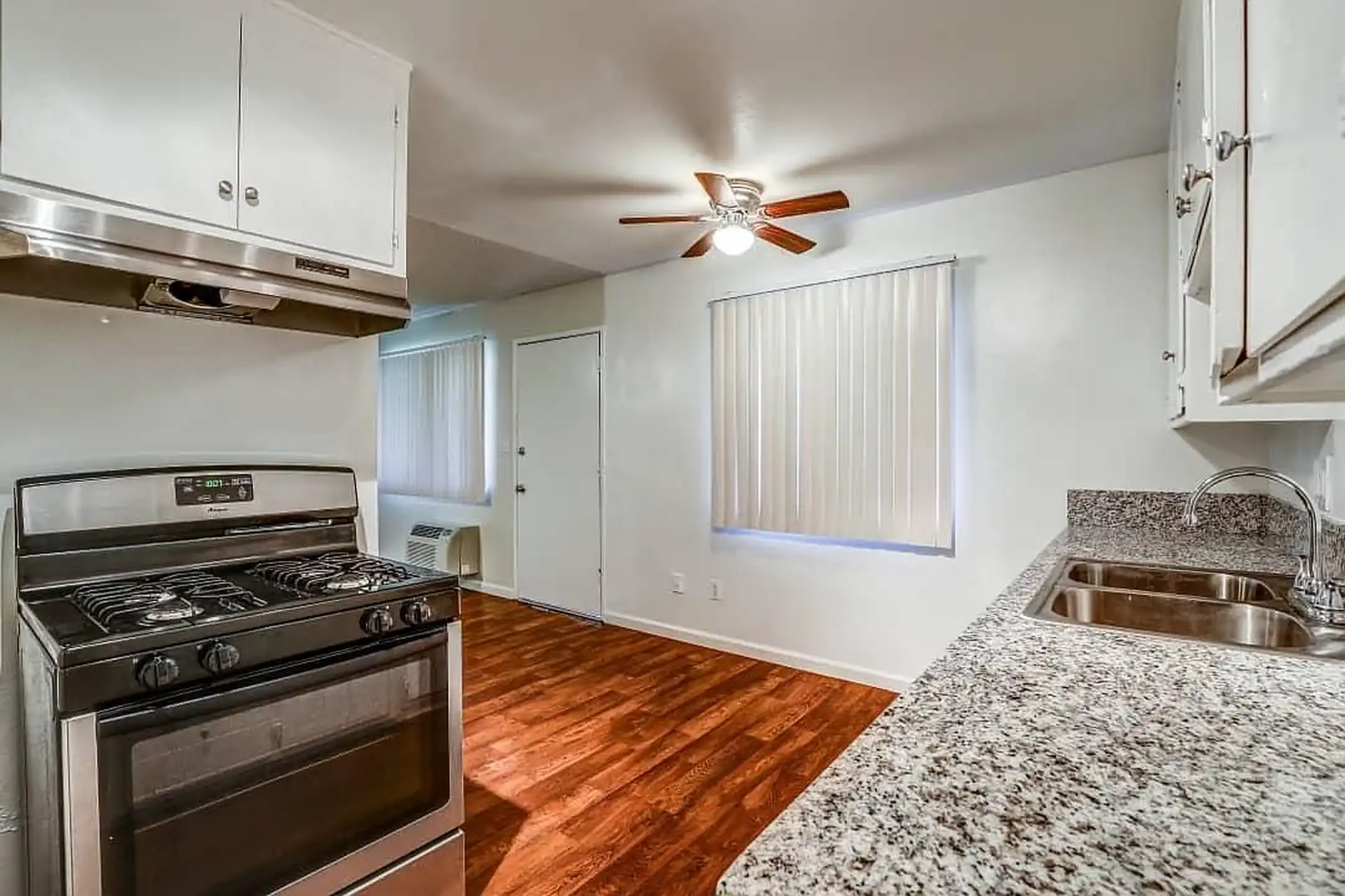 Palm Gate - South Gate, CA 90280 | ApartmentGuide.com