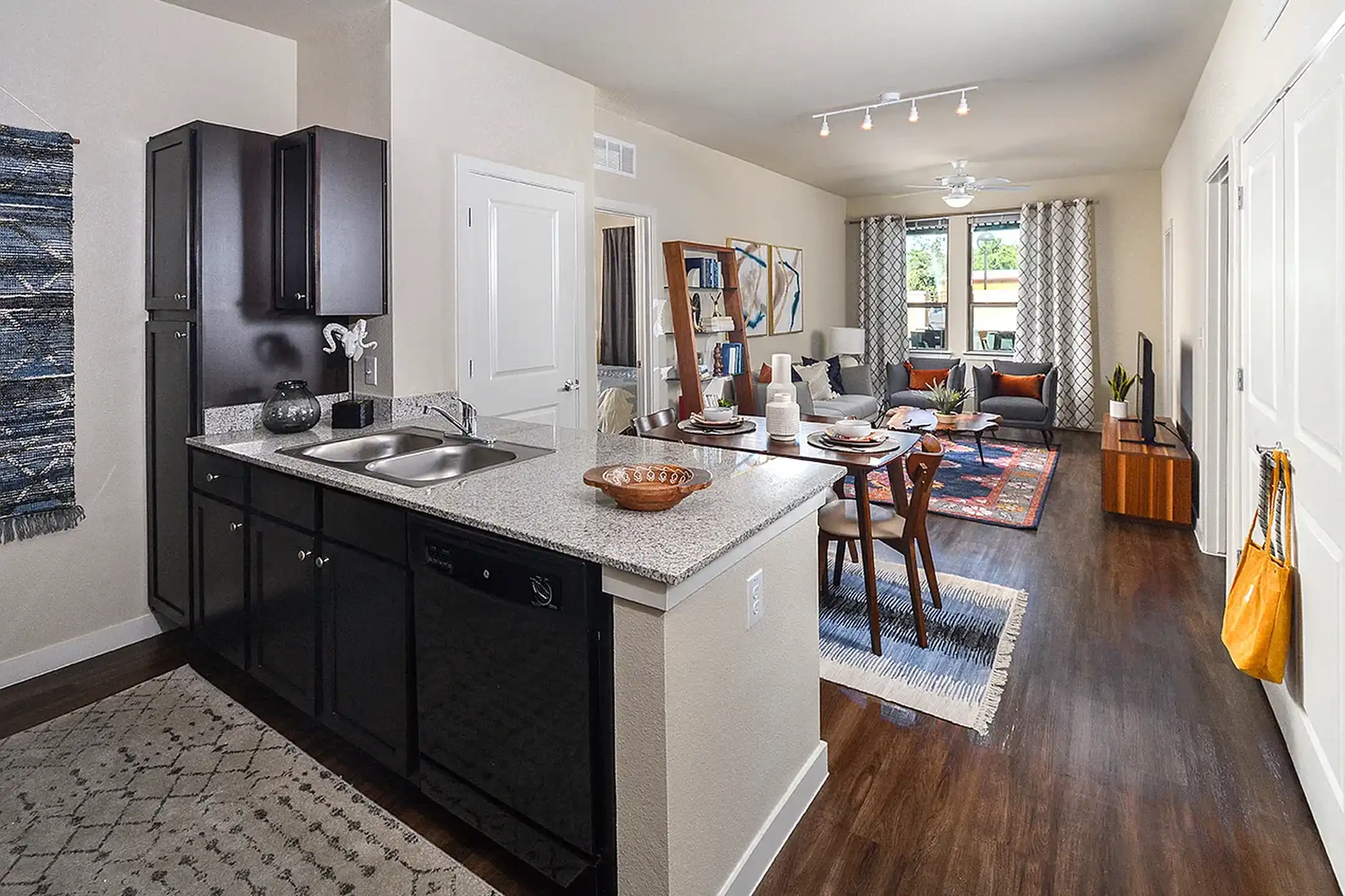 Rio Lofts - San Antonio, TX 78204 | ApartmentGuide.com