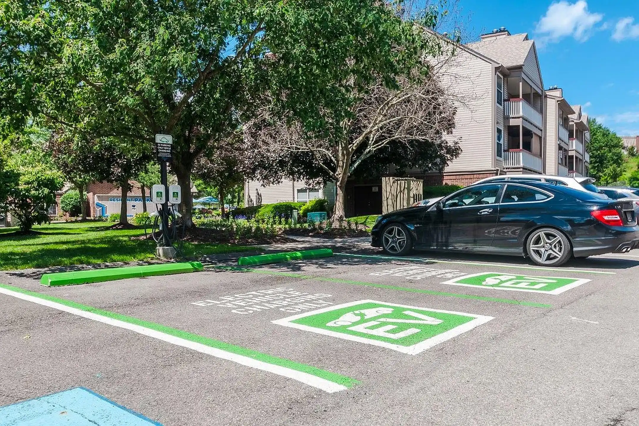 Club at North Hills Apartment Homes - Pittsburgh, PA 15237 ...