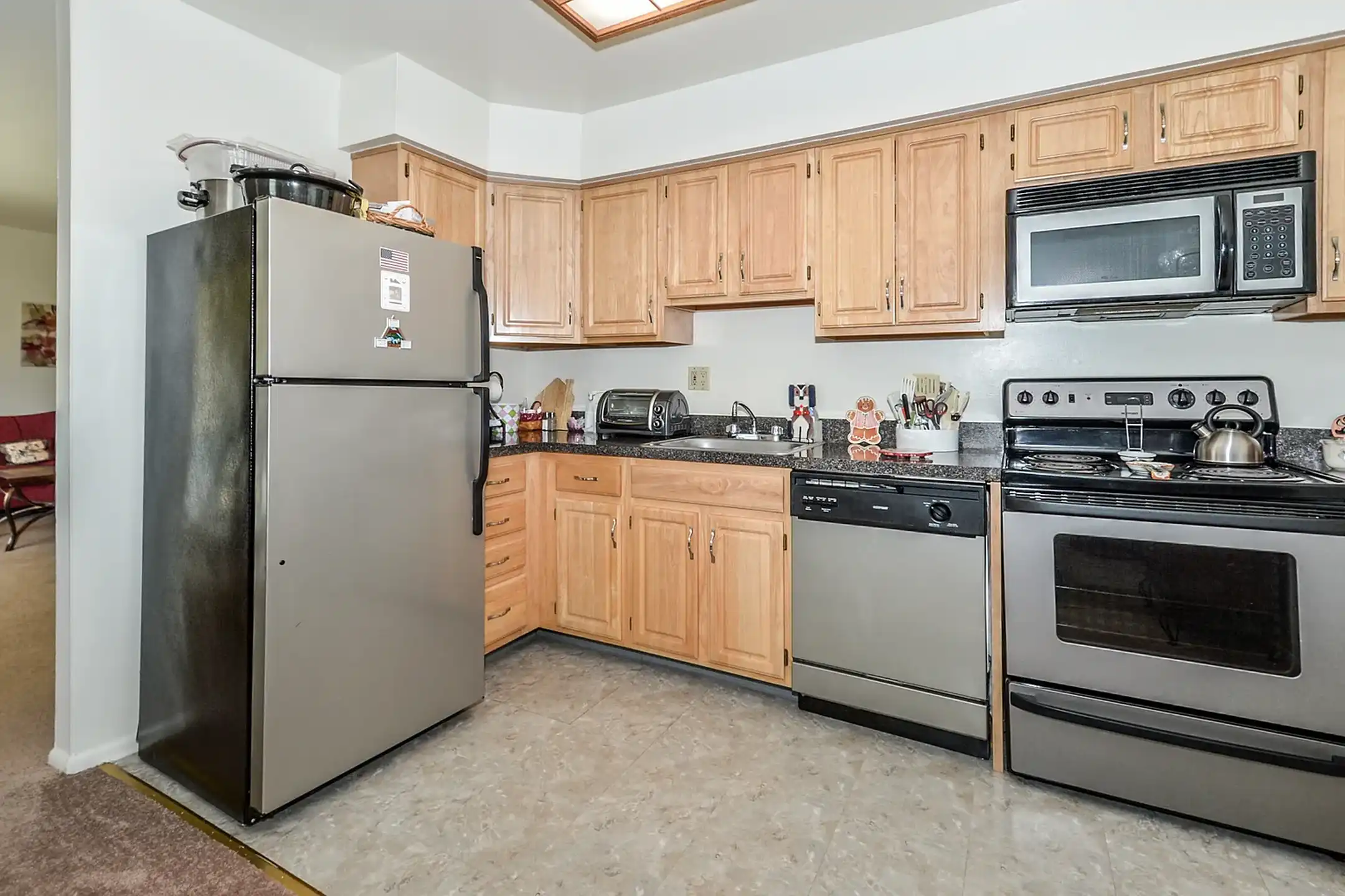 Sanbrook Apartments - Bethlehem, PA 18015 | ApartmentGuide.com