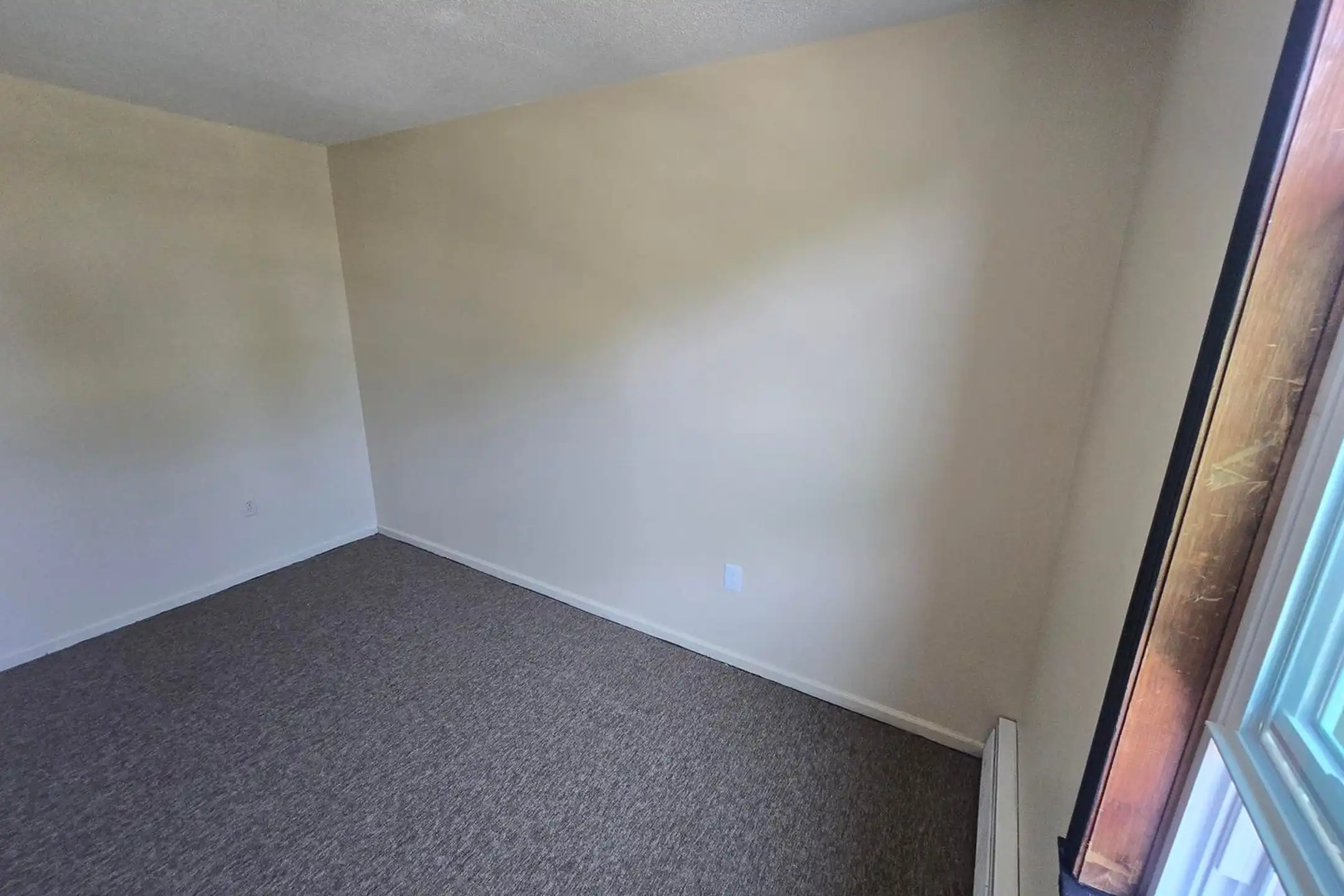 165 Westland St unit 1B - Hartford, CT 06120 | ApartmentGuide.com