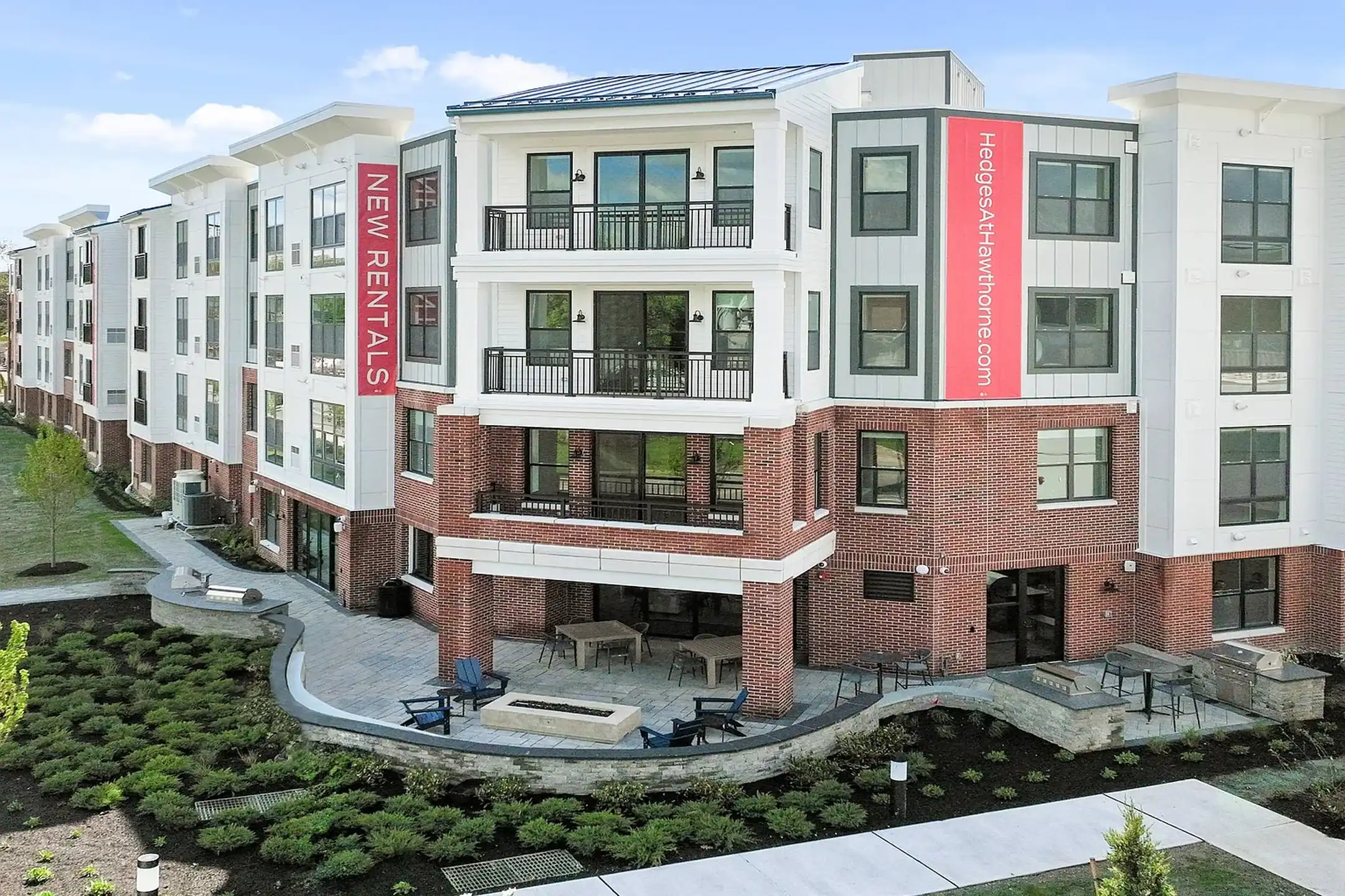 Hedges at Hawthorne - Hawthorne, NJ 07506 | ApartmentGuide.com