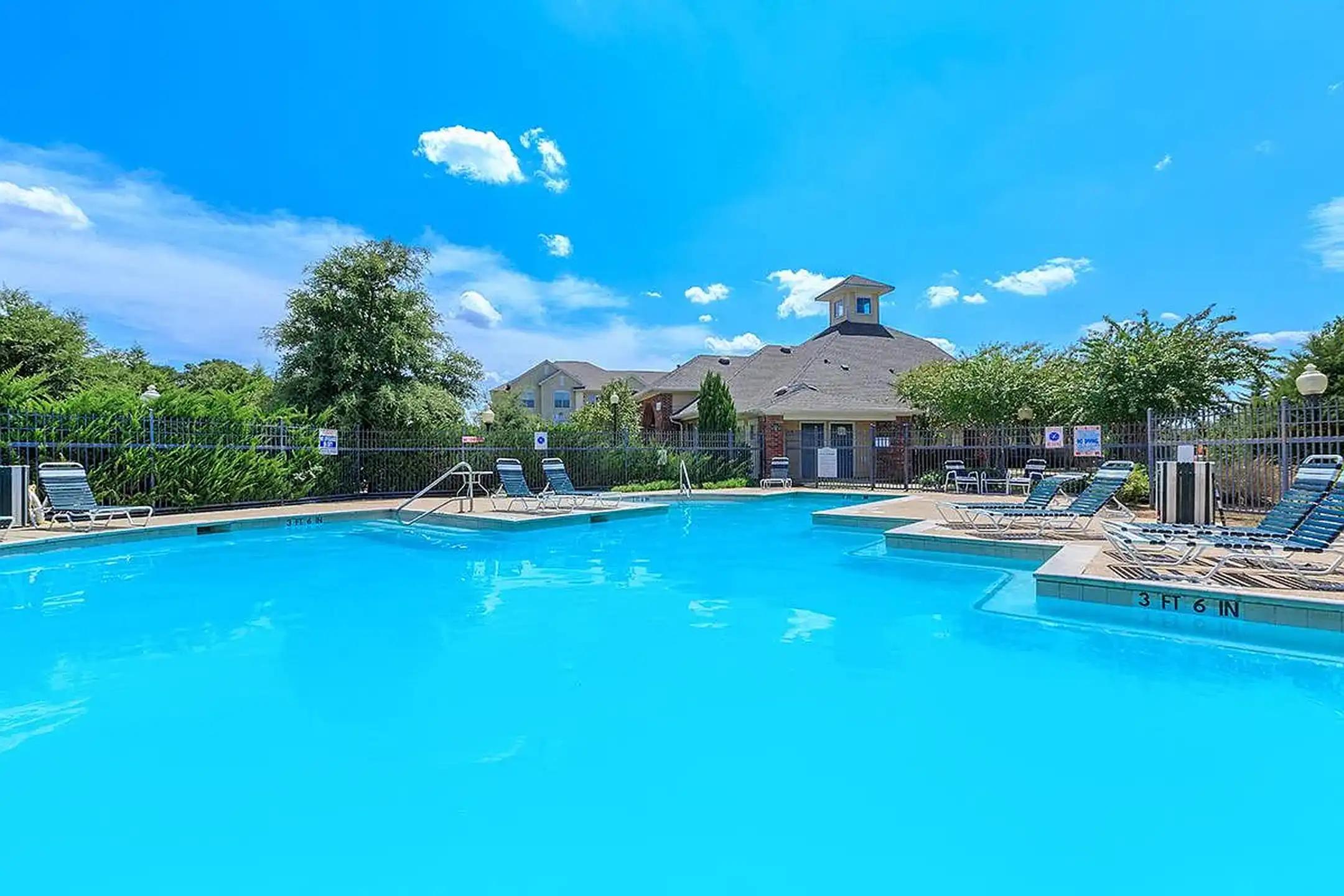 Addison Park - Arlington, TX 76001 | ApartmentGuide.com