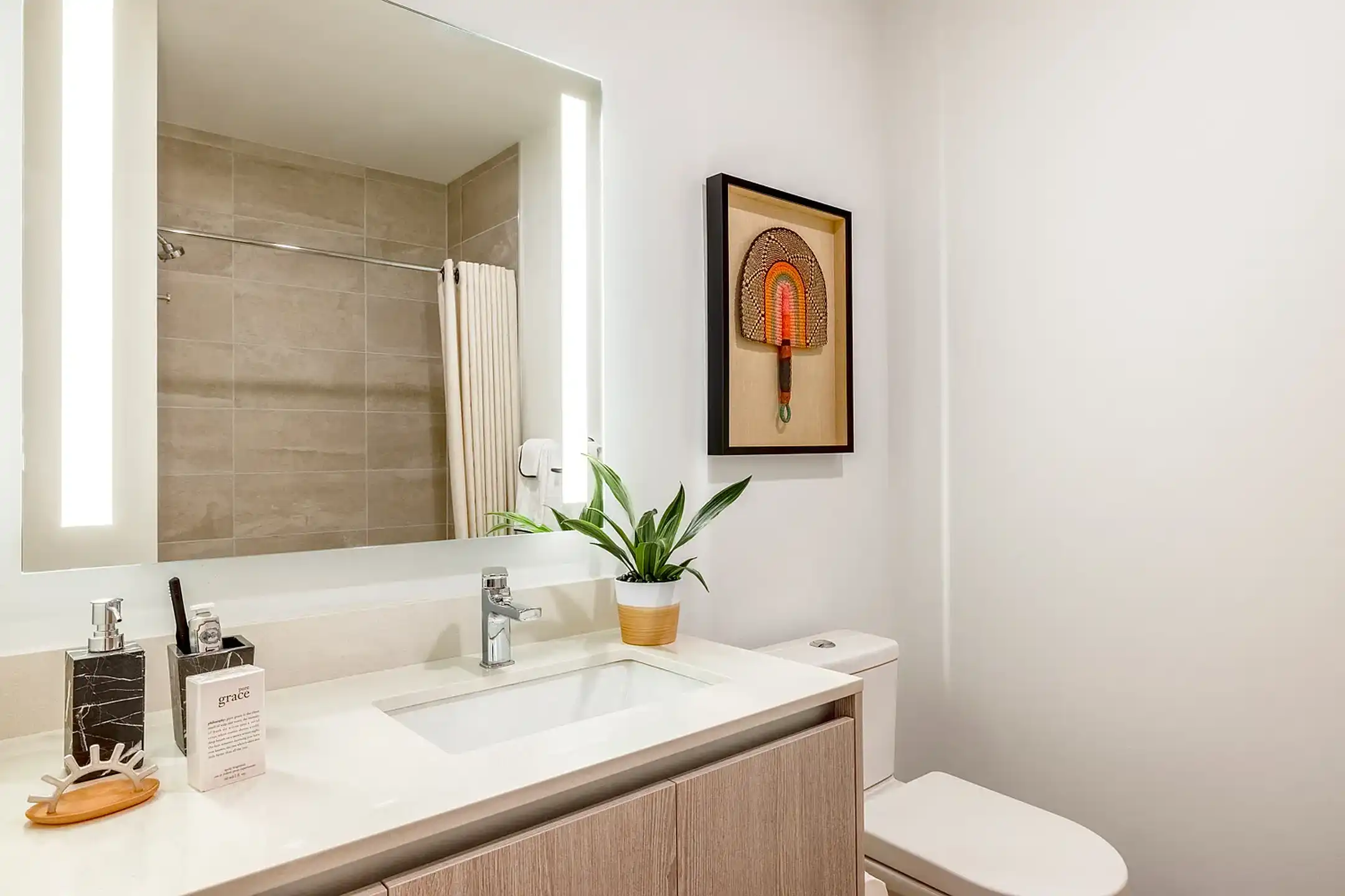 The Gantry DC - Washington, DC 20002 | ApartmentGuide.com