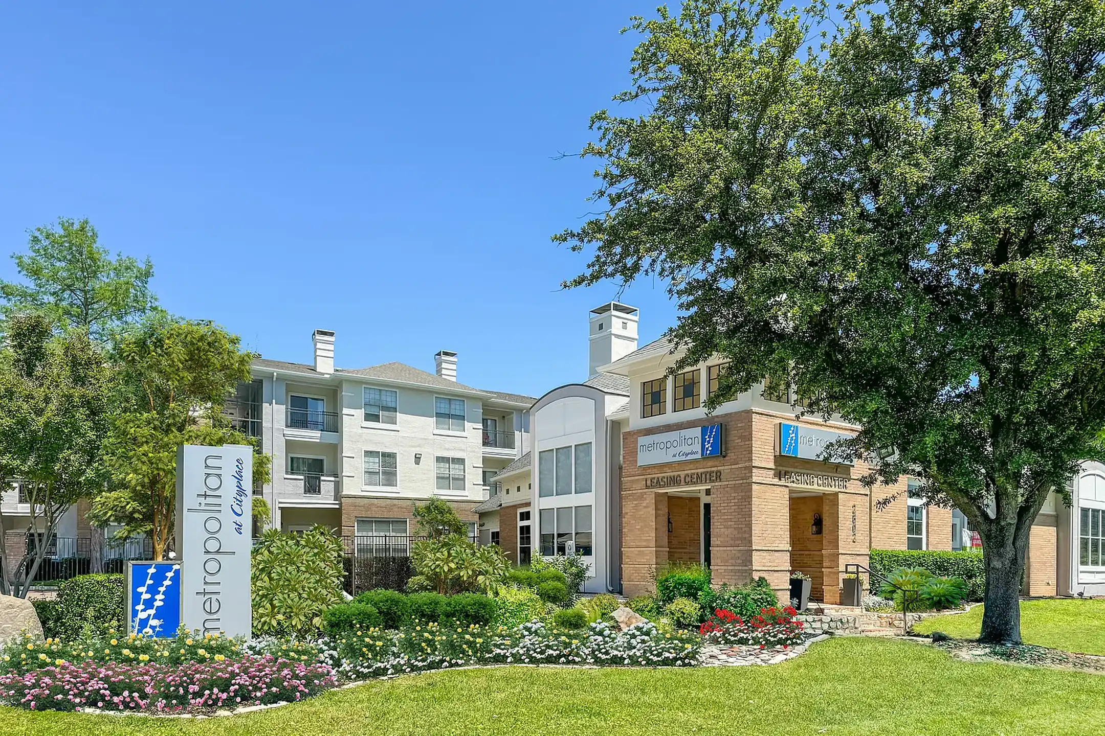 Metropolitan at Cityplace - Dallas, TX 75204 | ApartmentGuide.com