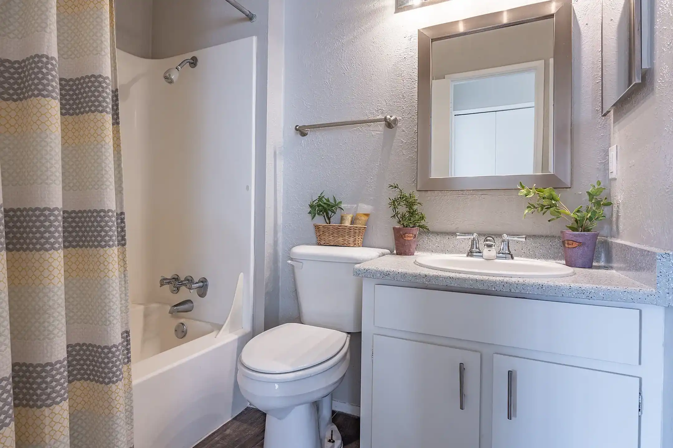 Willow Oaks - Bryan, TX 77802 | ApartmentGuide.com