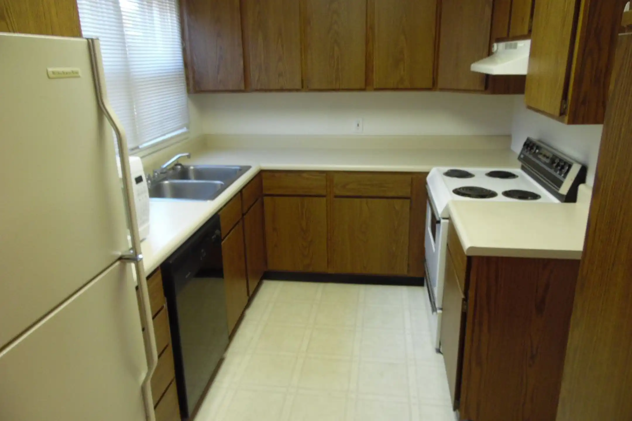 8025 S Alaska St - Oscoda, MI 48750 | ApartmentGuide.com