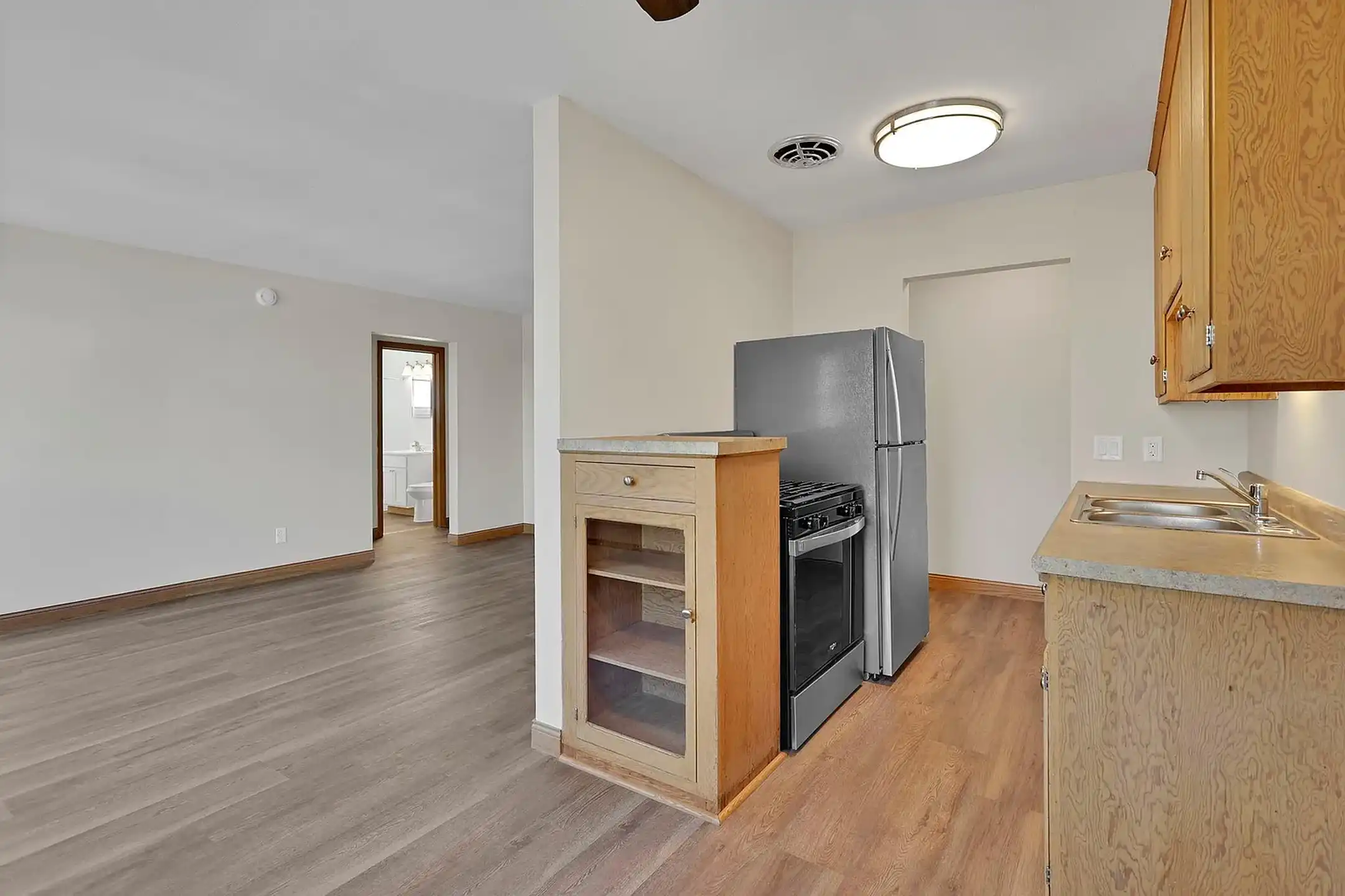 Hub Apartments - Minneapolis, MN 55423 | ApartmentGuide.com