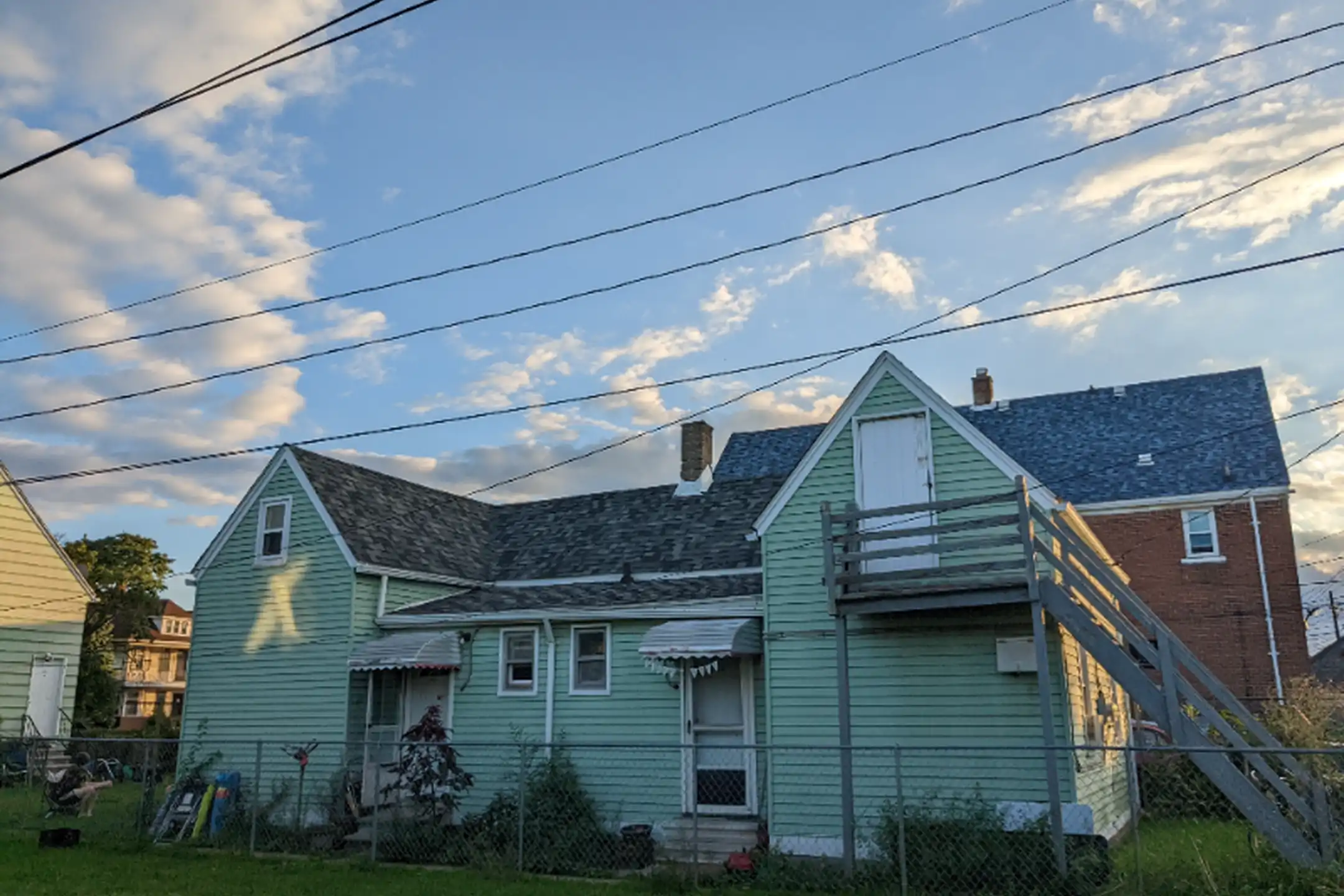 2673 Holmes St unit C - Hamtramck, MI 48212 | ApartmentGuide.com