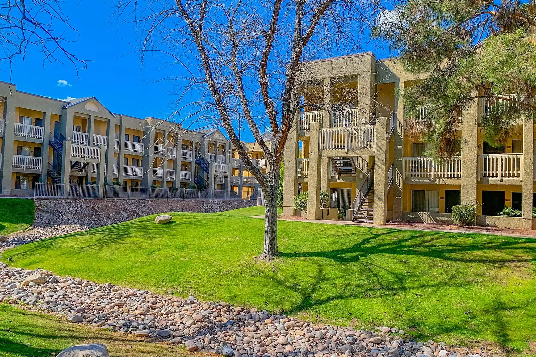 Pavilions at Pantano Apartments - Tucson, AZ 85710 | ApartmentGuide.com