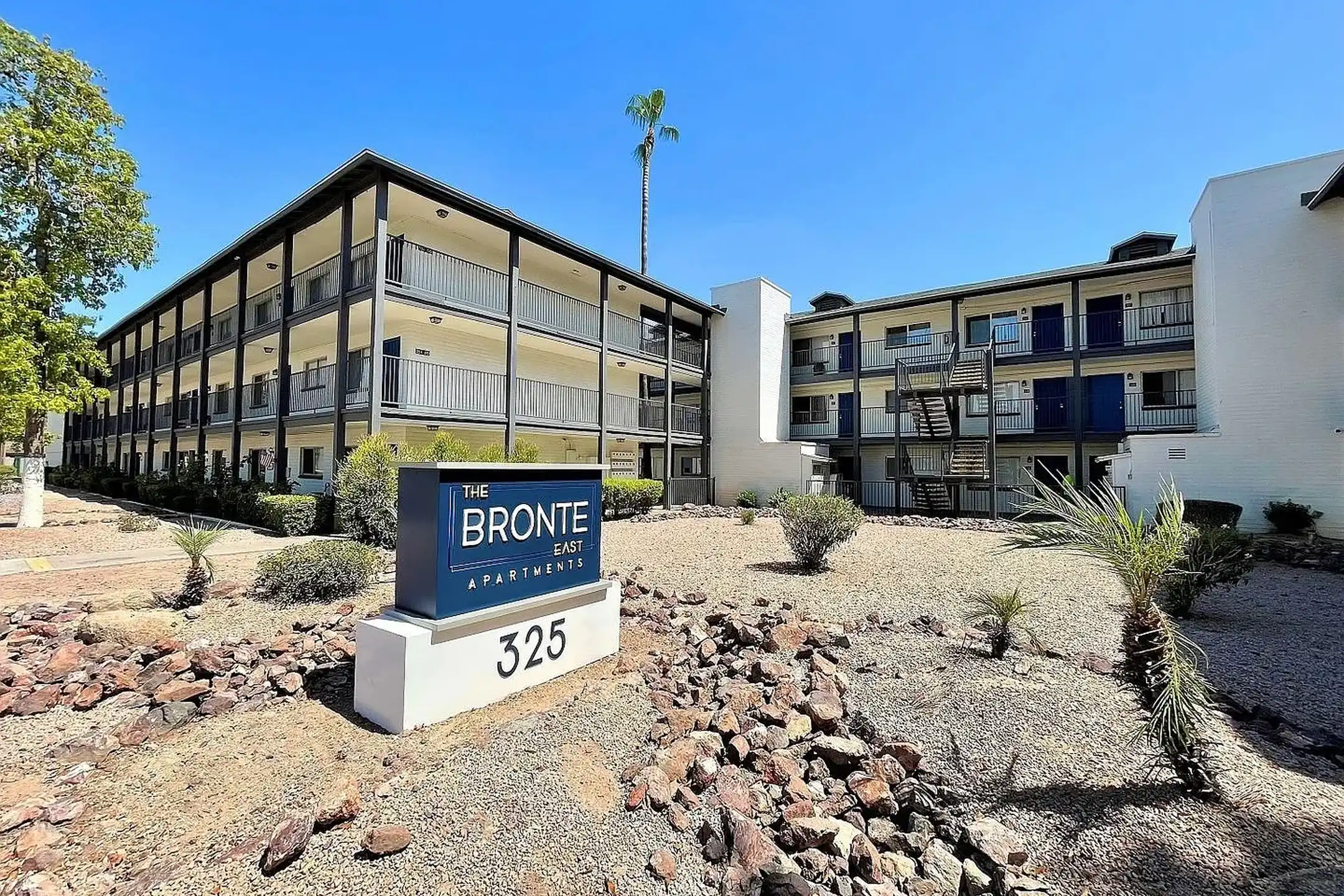 The Bronte East - Mesa, AZ 85201 | ApartmentGuide.com