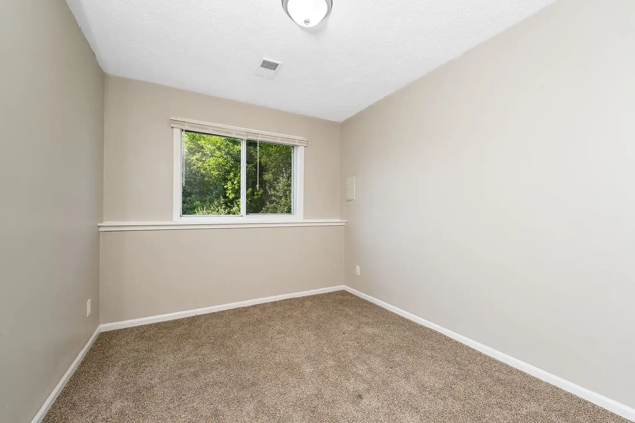 Country Ridge - Kalamazoo, MI 49009 | ApartmentGuide.com