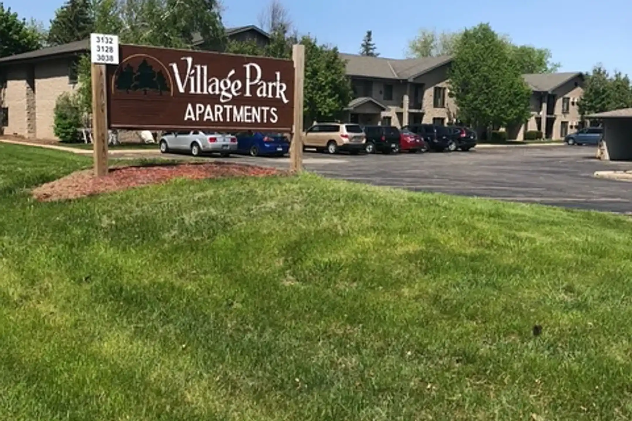 Village Park Apartments-Appleton - Appleton, WI 54911 | ApartmentGuide.com