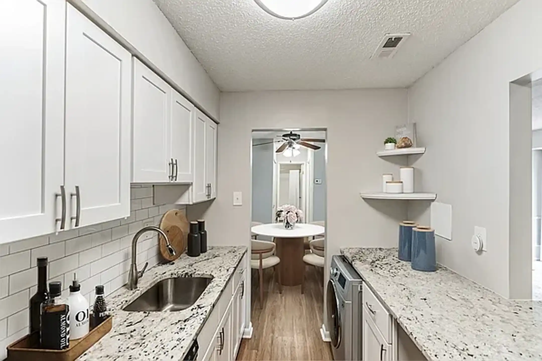 Ramblewood Village - Mount Laurel, NJ 08054 | ApartmentGuide.com