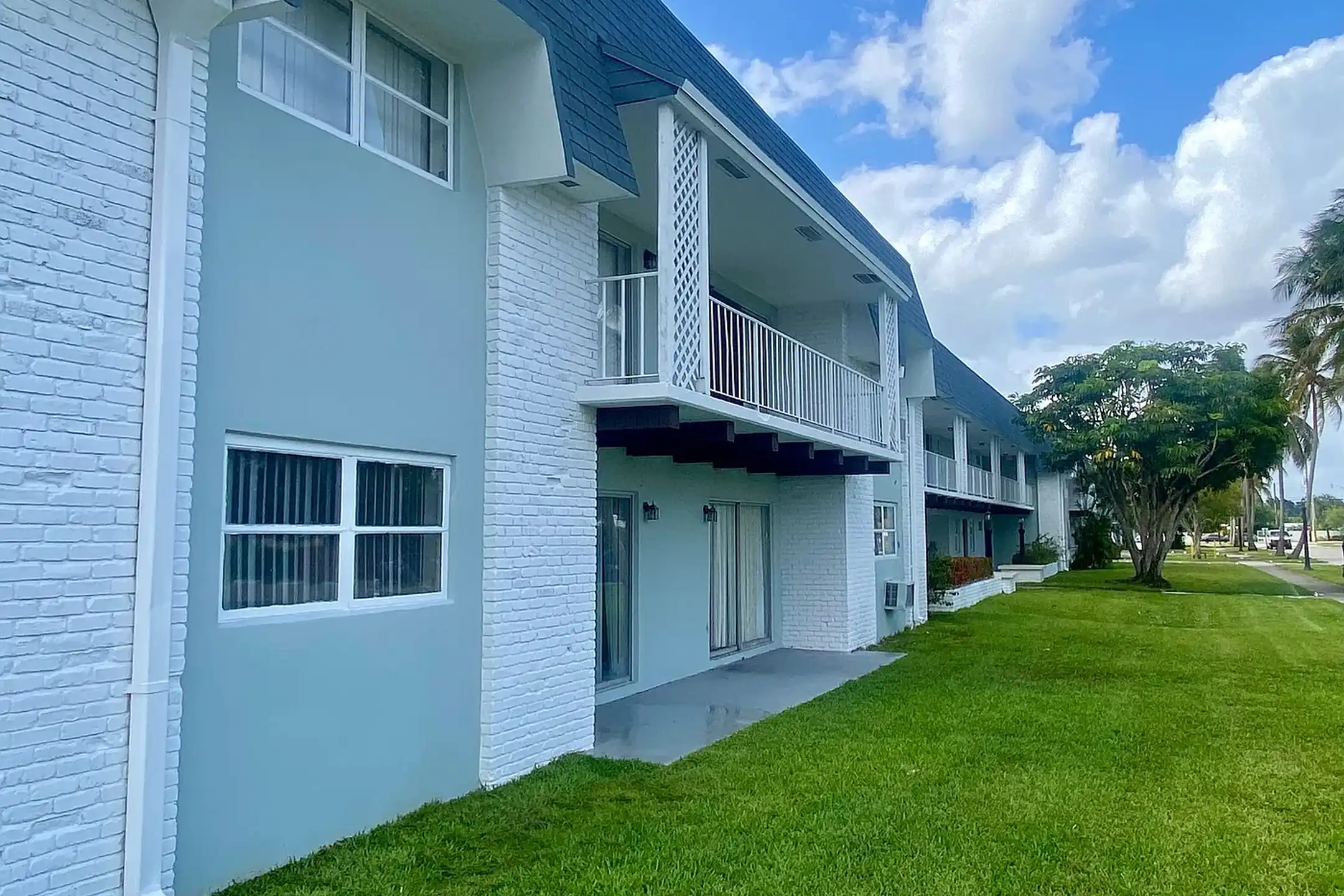 Brandon Palm Springs - Palm Springs, FL 33461 | ApartmentGuide.com