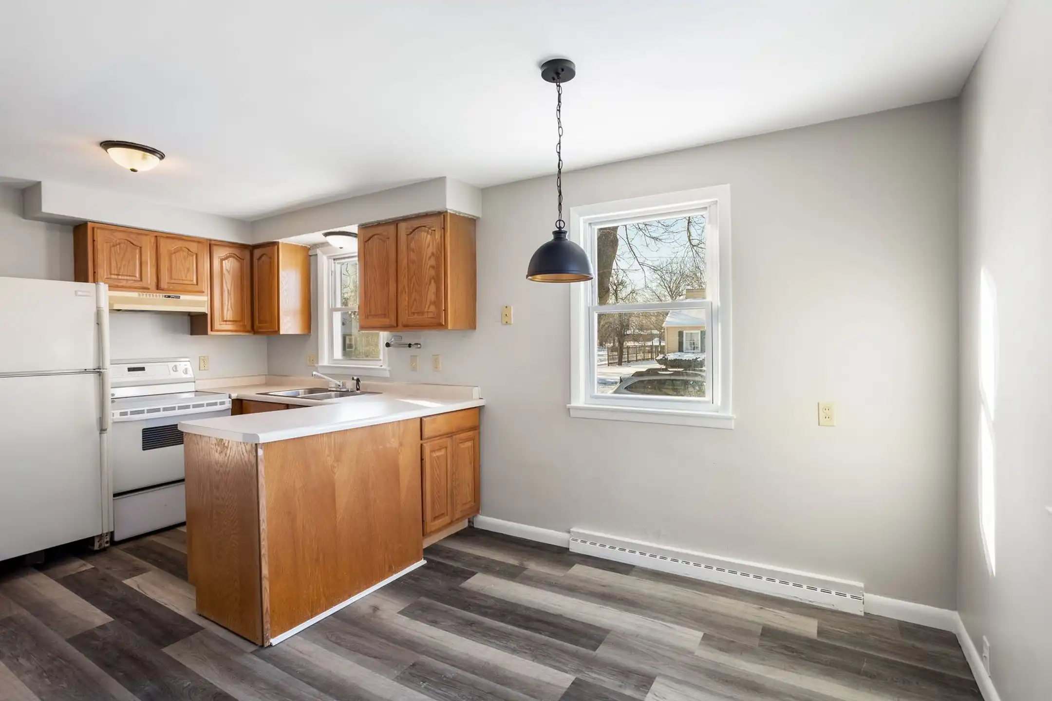 202 S Buchanan St unit 202 S. Buchanan Street - Green Bay, WI 54303 ...