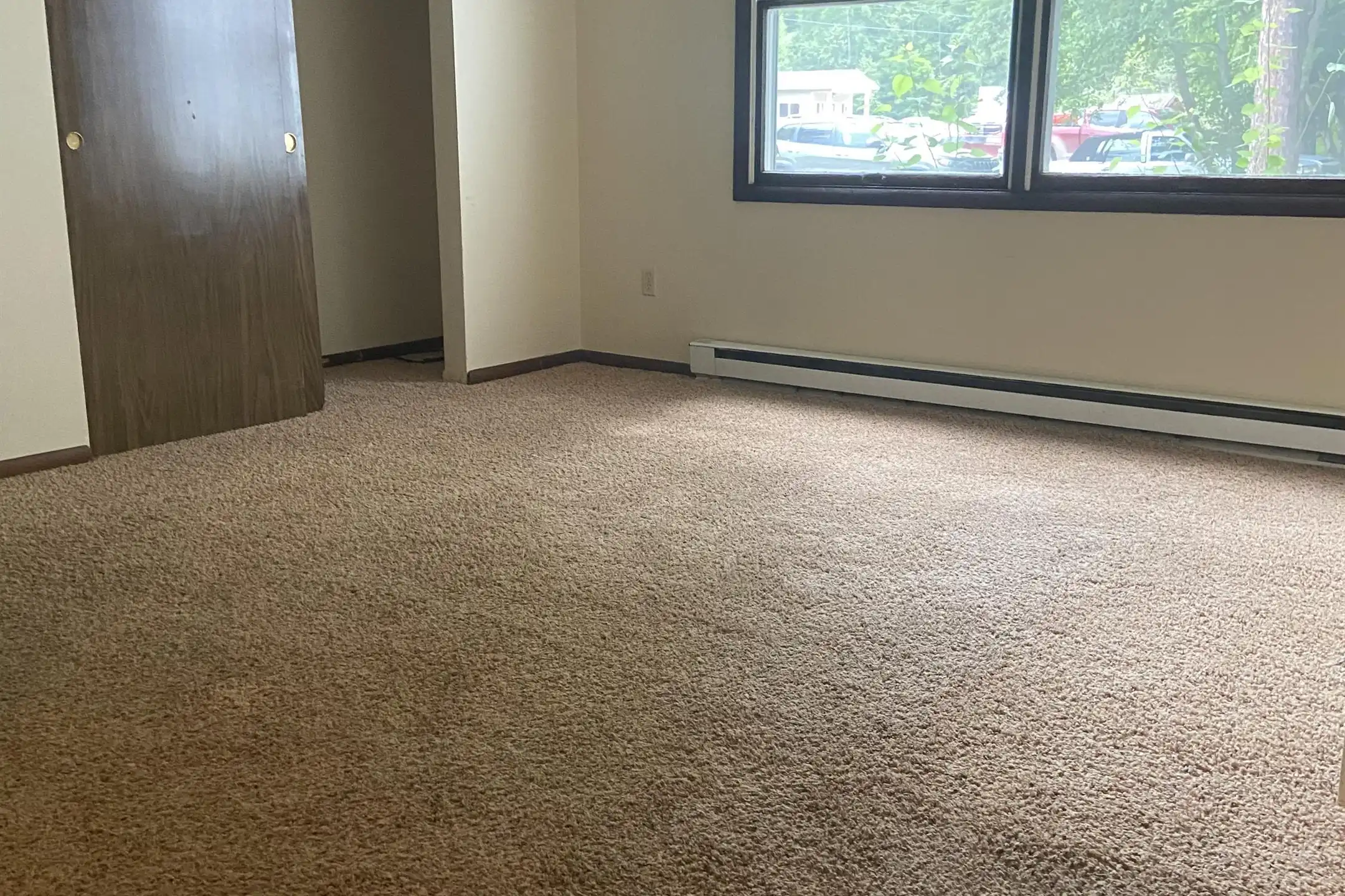612 Willow Rd unit 1 - Harvey, MI 49855 | ApartmentGuide.com