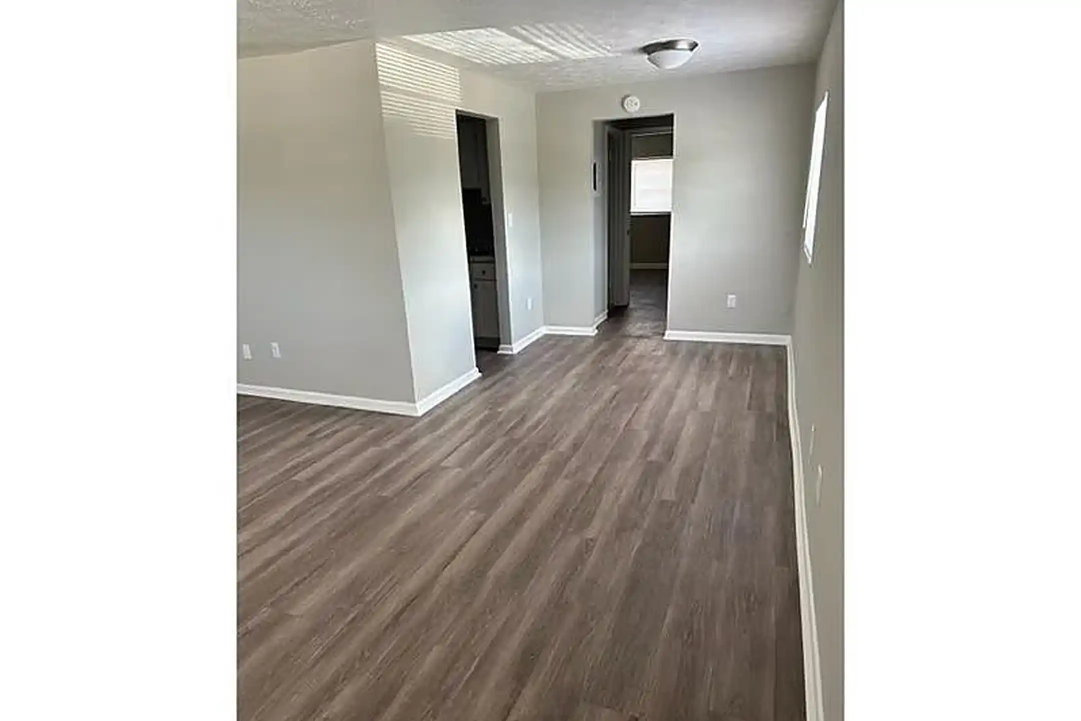 Caroline Village - Jacksonville, FL 32277 | ApartmentGuide.com