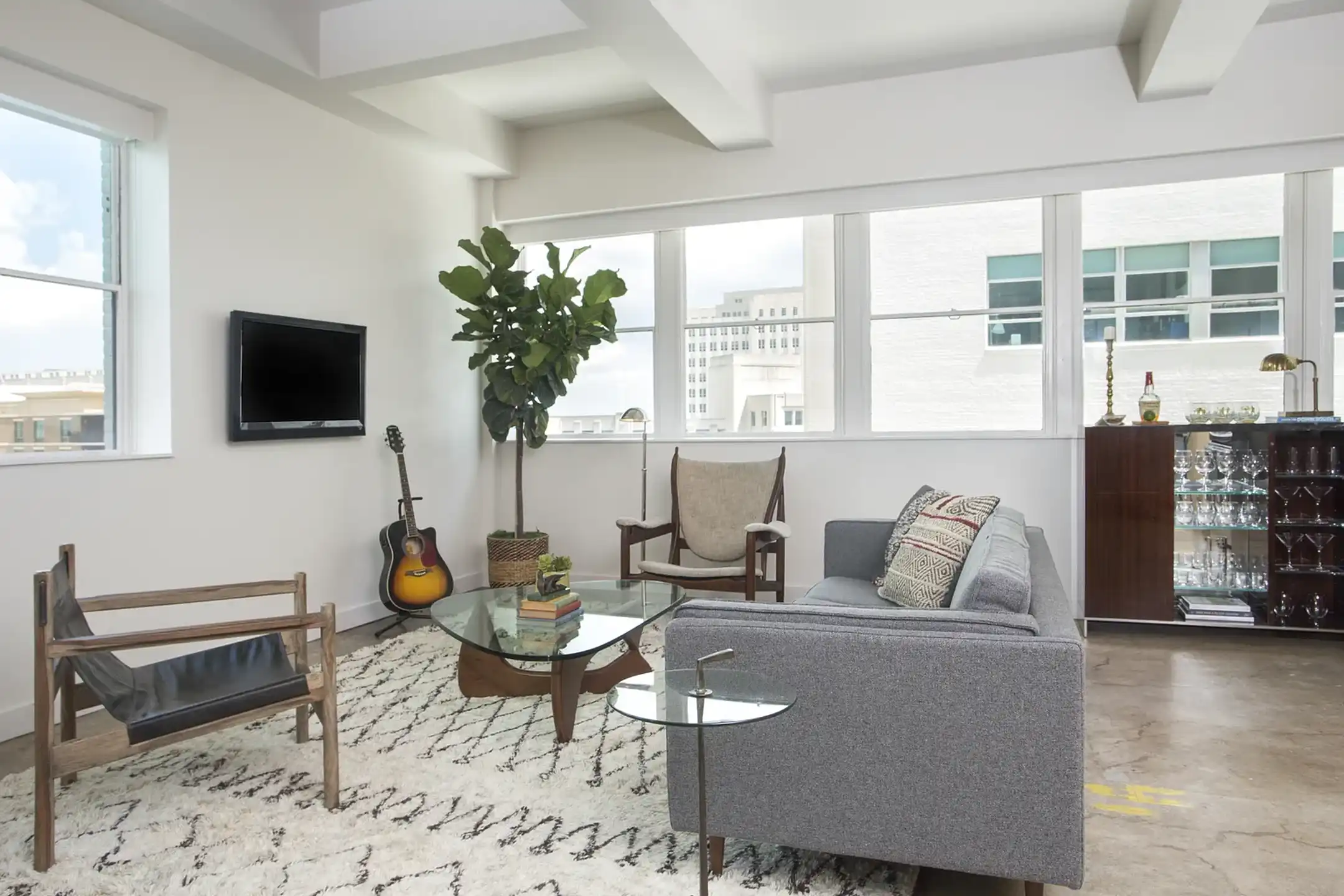 The Commerce Building - Baton Rouge, LA 70801 | ApartmentGuide.com