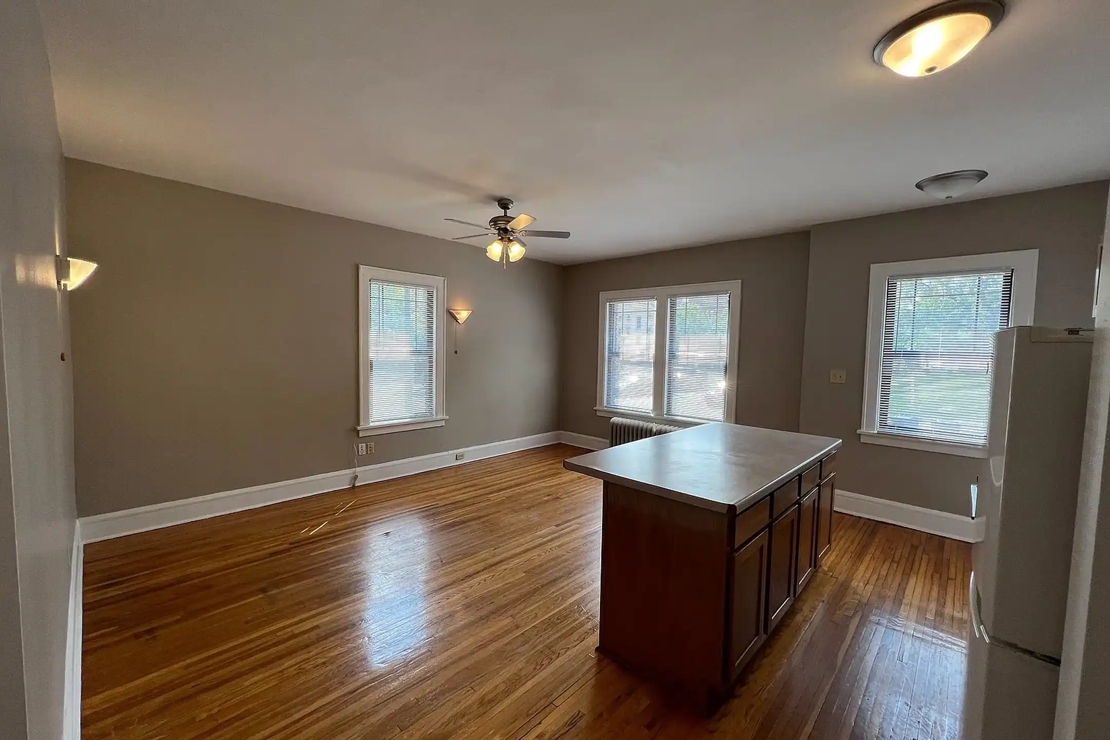 Stevens Square Apartments - Minneapolis, MN 55403 | ApartmentGuide.com