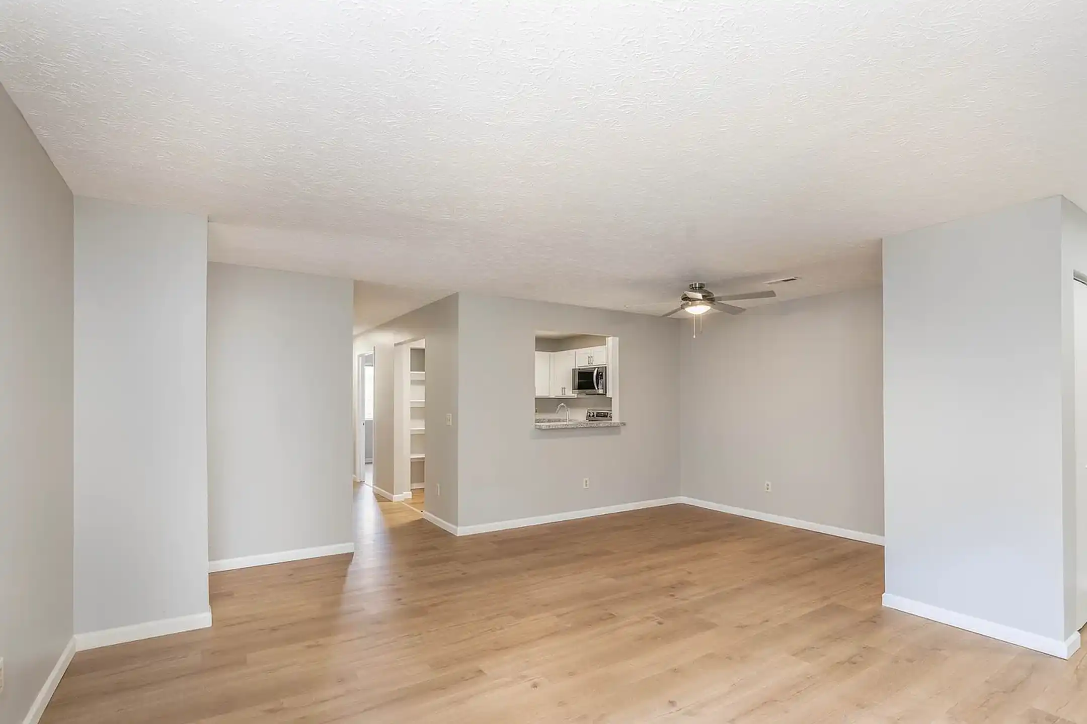 University Commons Apartments - Akron, OH 44311 | ApartmentGuide.com