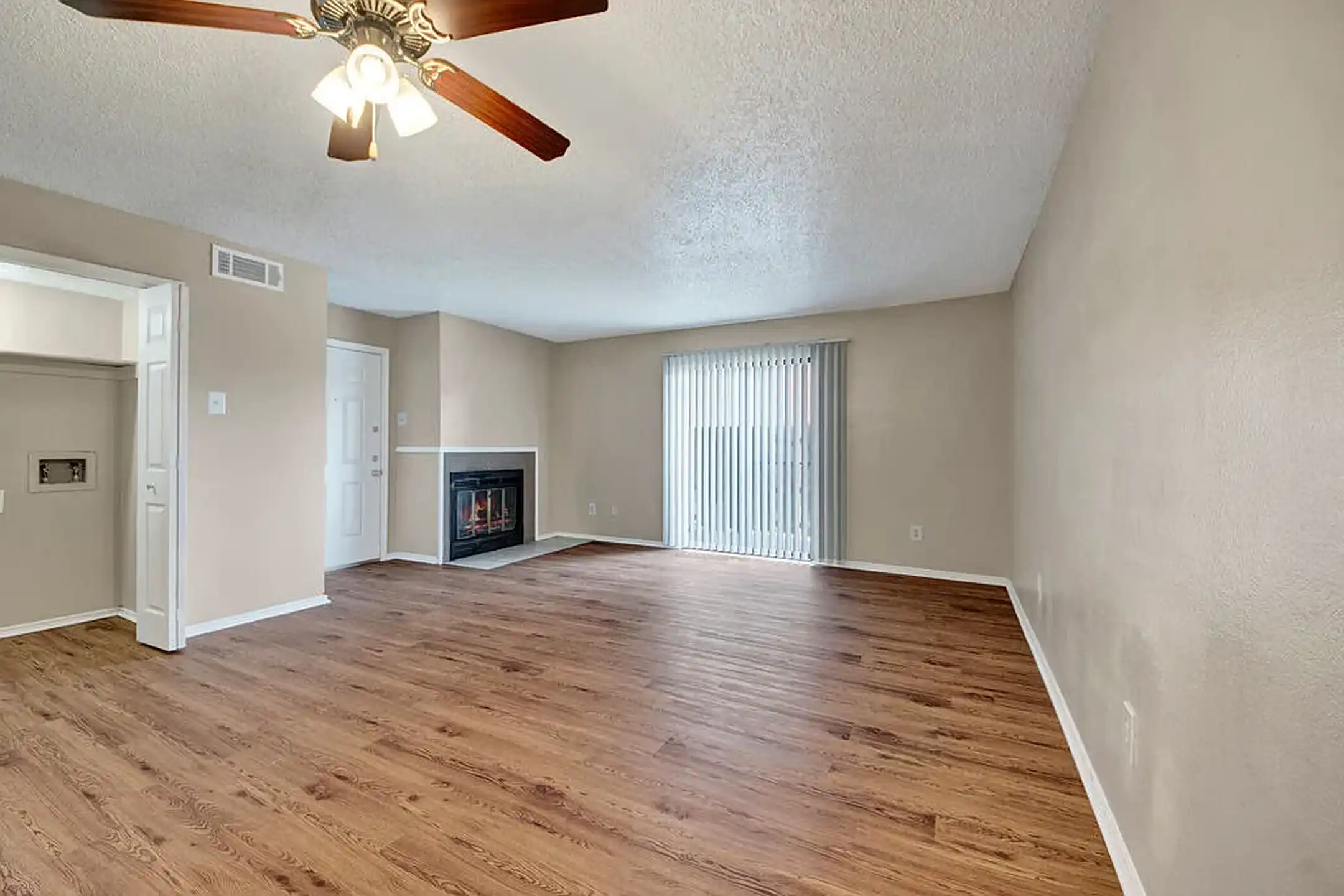 South Meadows Apartments - Red Oak, TX 75154 | ApartmentGuide.com