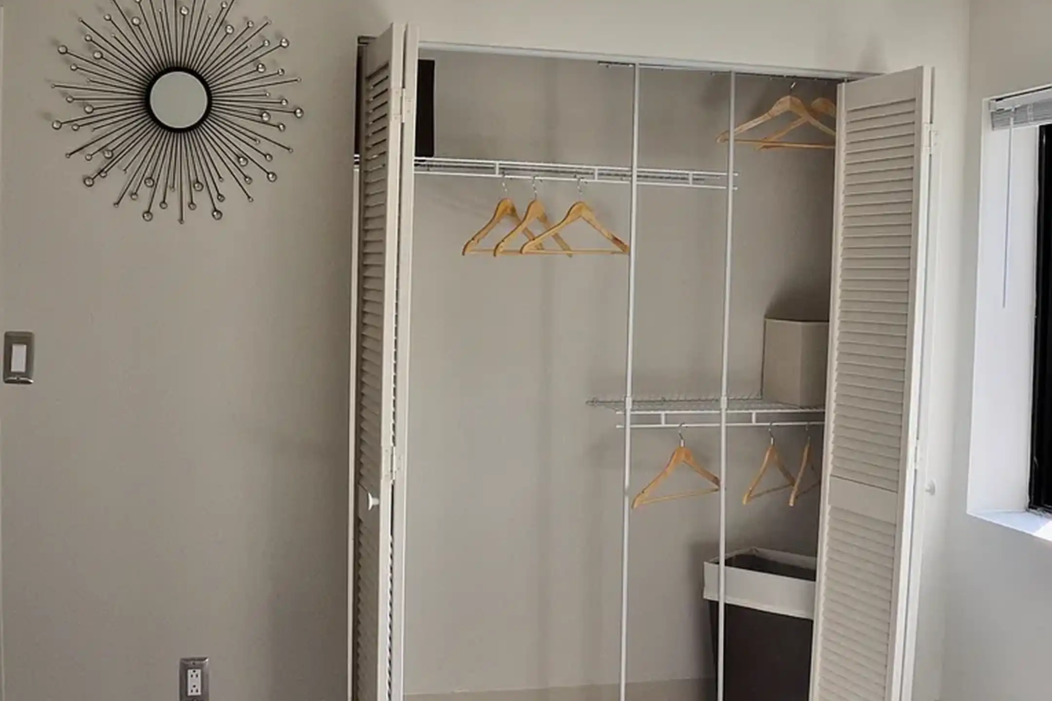 Summit Terrace - South Portland, ME 04106 | ApartmentGuide.com