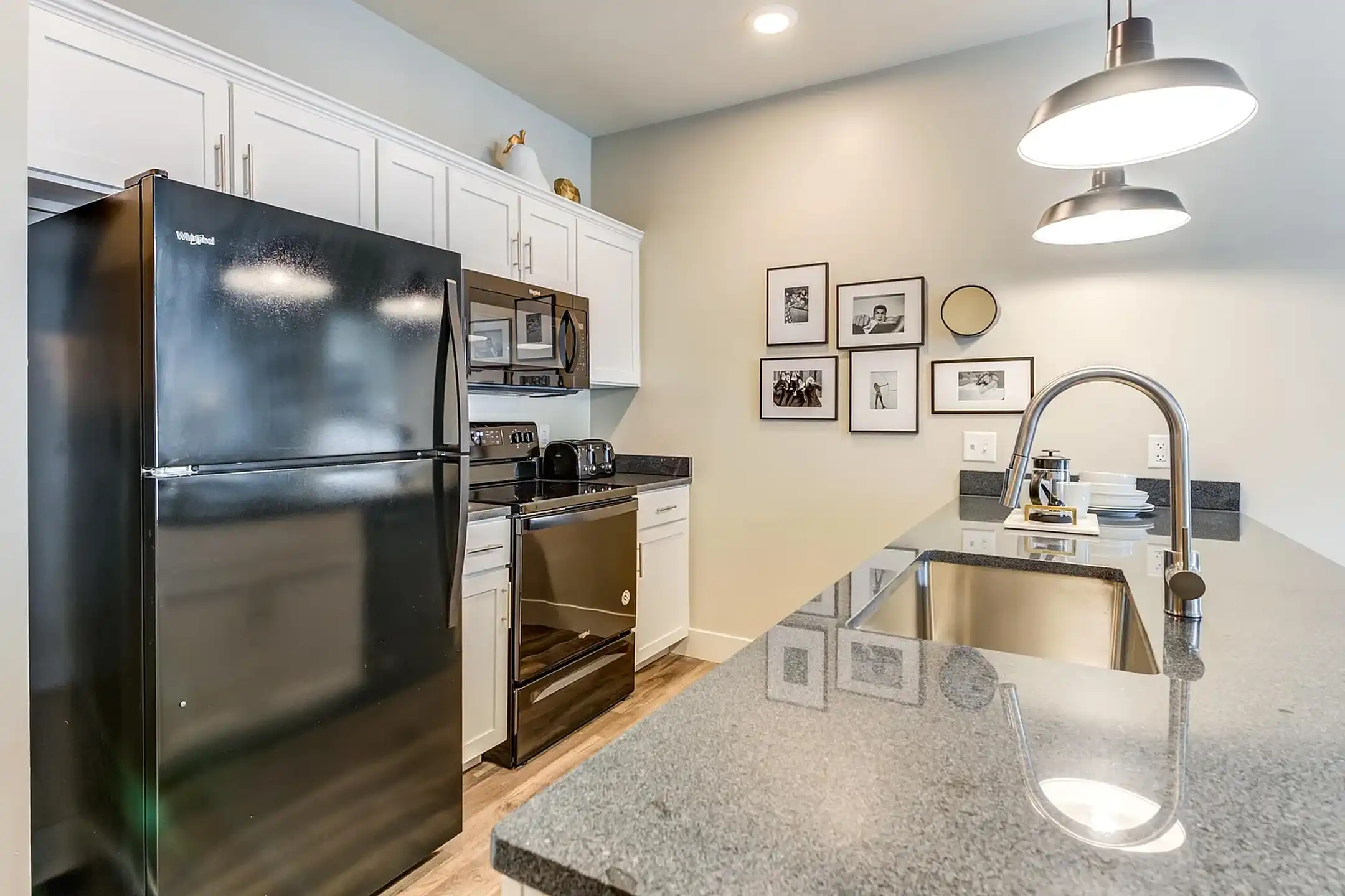 Marina Lofts Toledo - Toledo, OH 43605 | ApartmentGuide.com