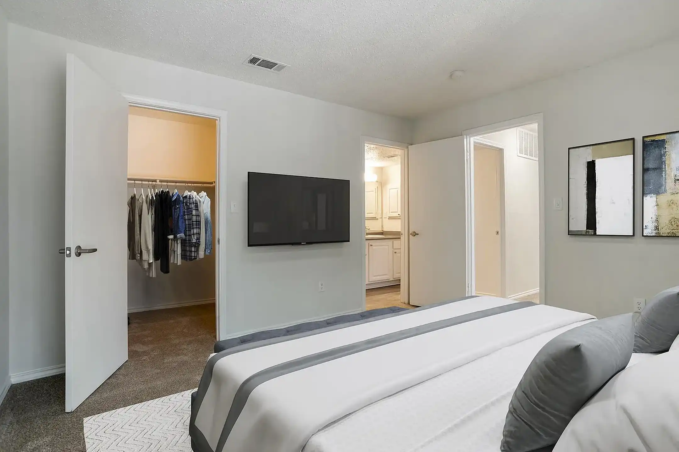 Reflection Pointe - Flowood, MS 39232 | ApartmentGuide.com