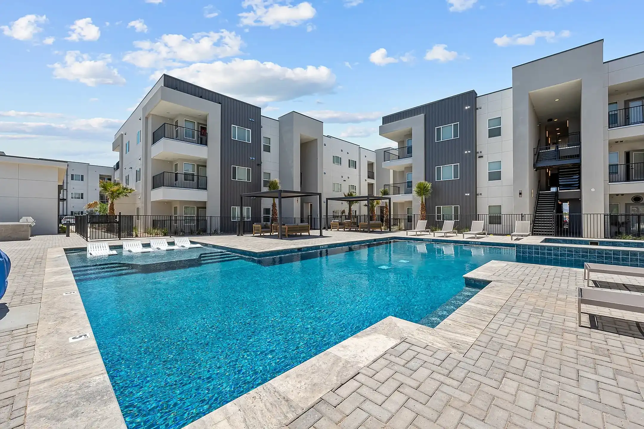Desert Commons East - El Paso, TX 79938 | ApartmentGuide.com