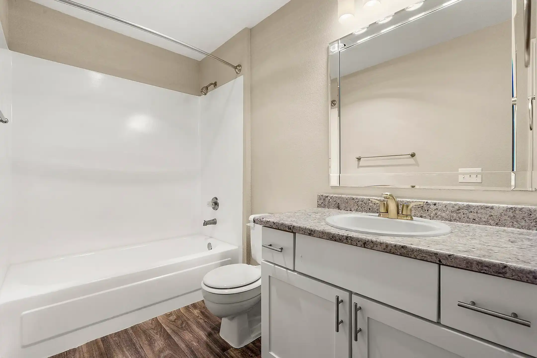 Indigo Springs - Kent, WA 98031 | ApartmentGuide.com