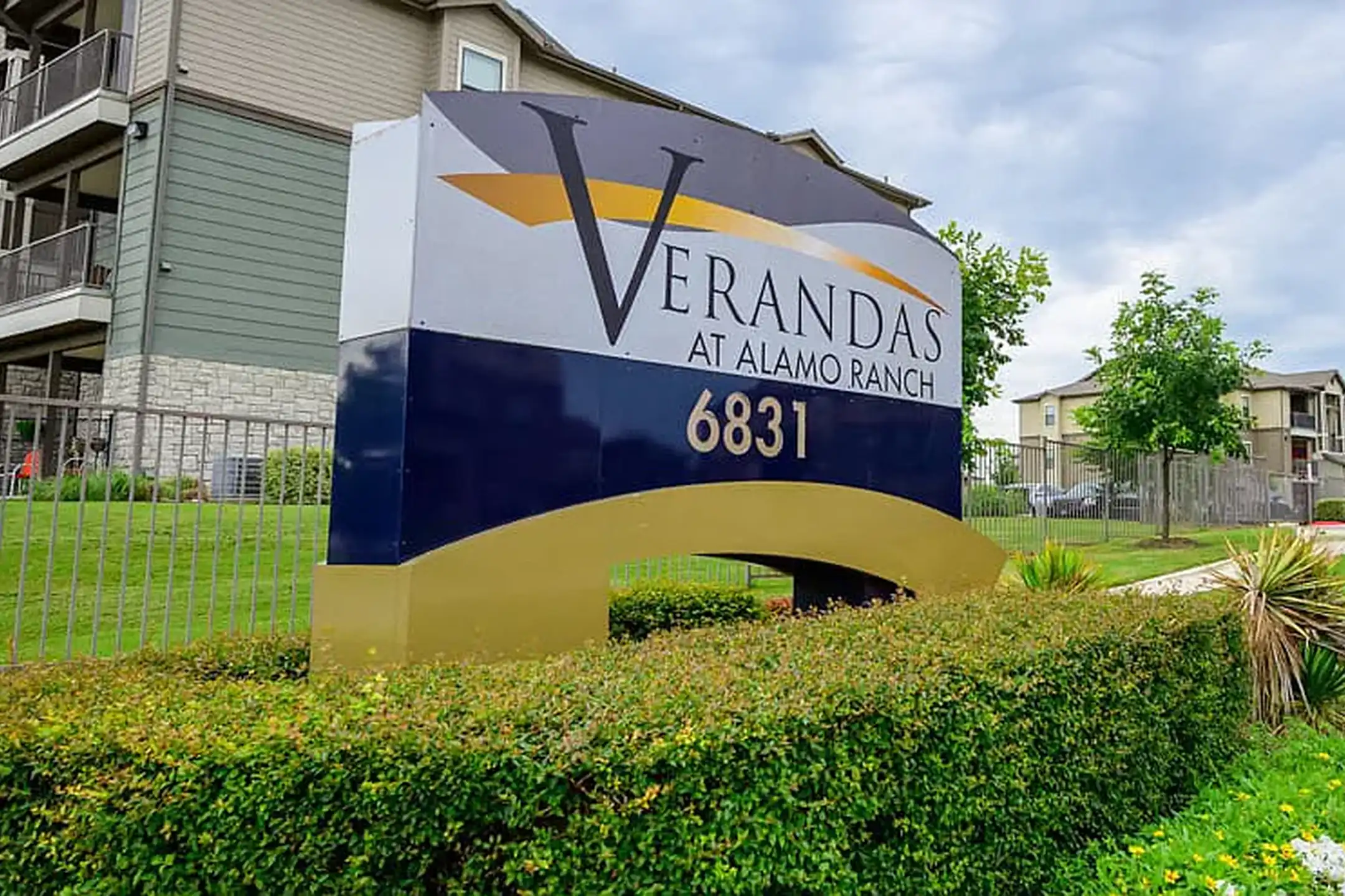 Verandas At Alamo Ranch Apartments