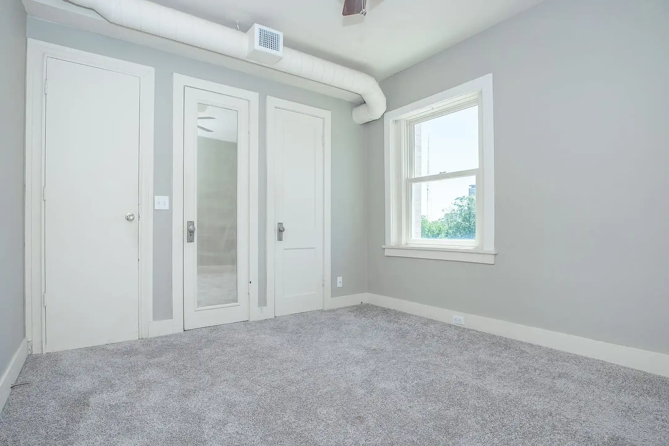 The Austin at Midtown - Omaha, NE 68131 | ApartmentGuide.com