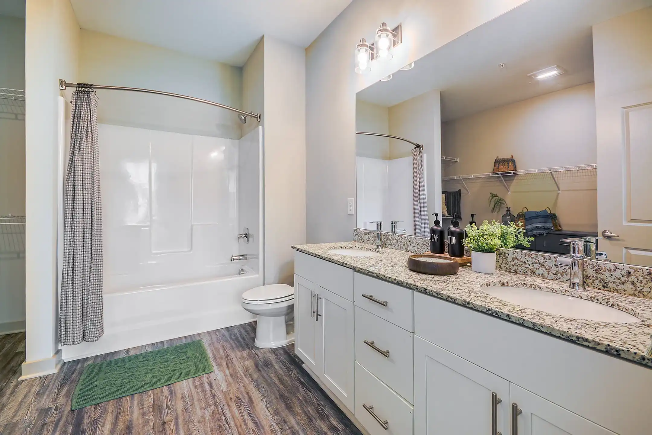 Hawthorne at St. Marks - Burlington, NC 27215 | ApartmentGuide.com