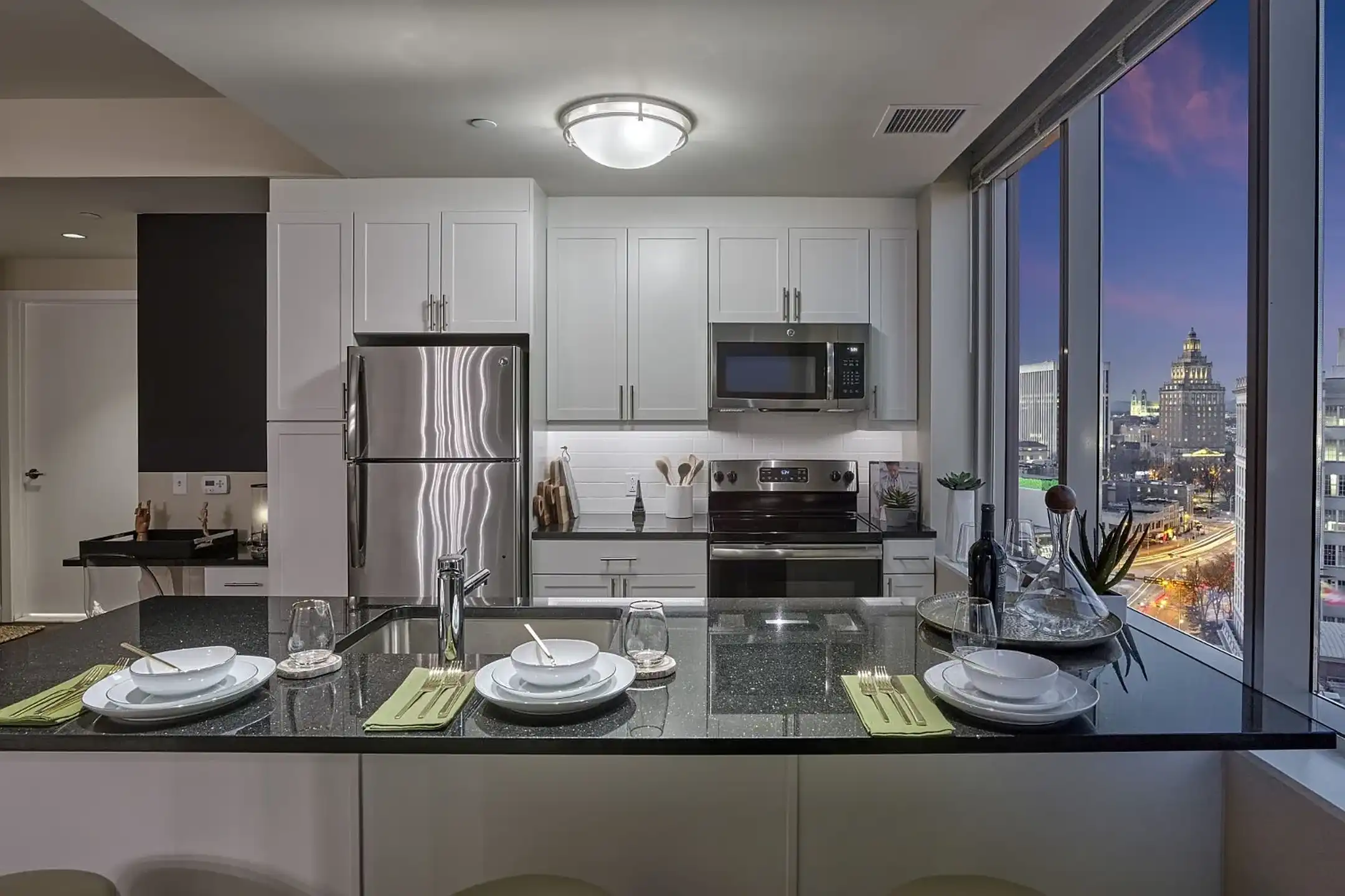 One Theater Square - Newark, NJ 07102 | ApartmentGuide.com