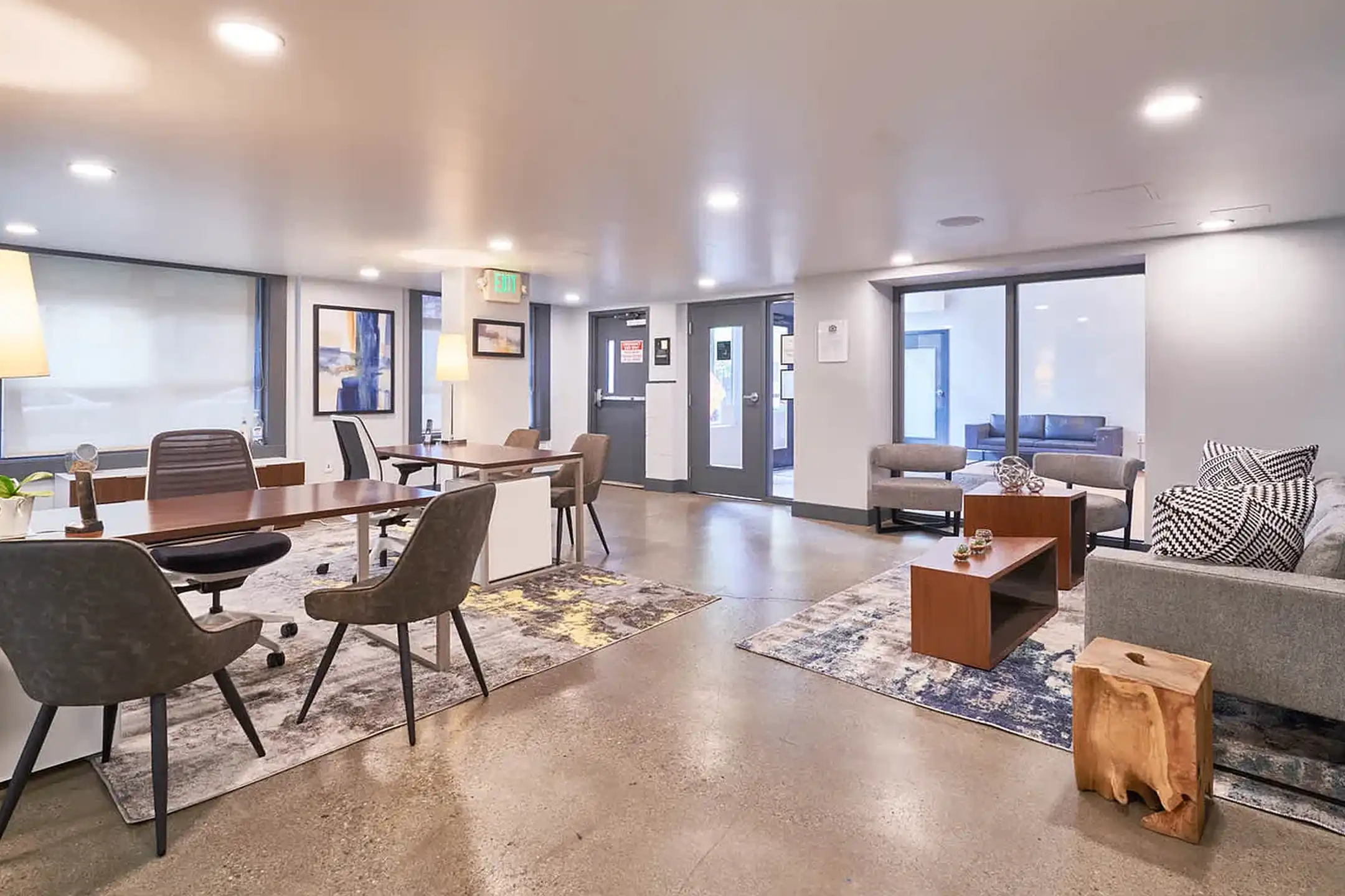 Moda - Seattle, WA 98121 | ApartmentGuide.com