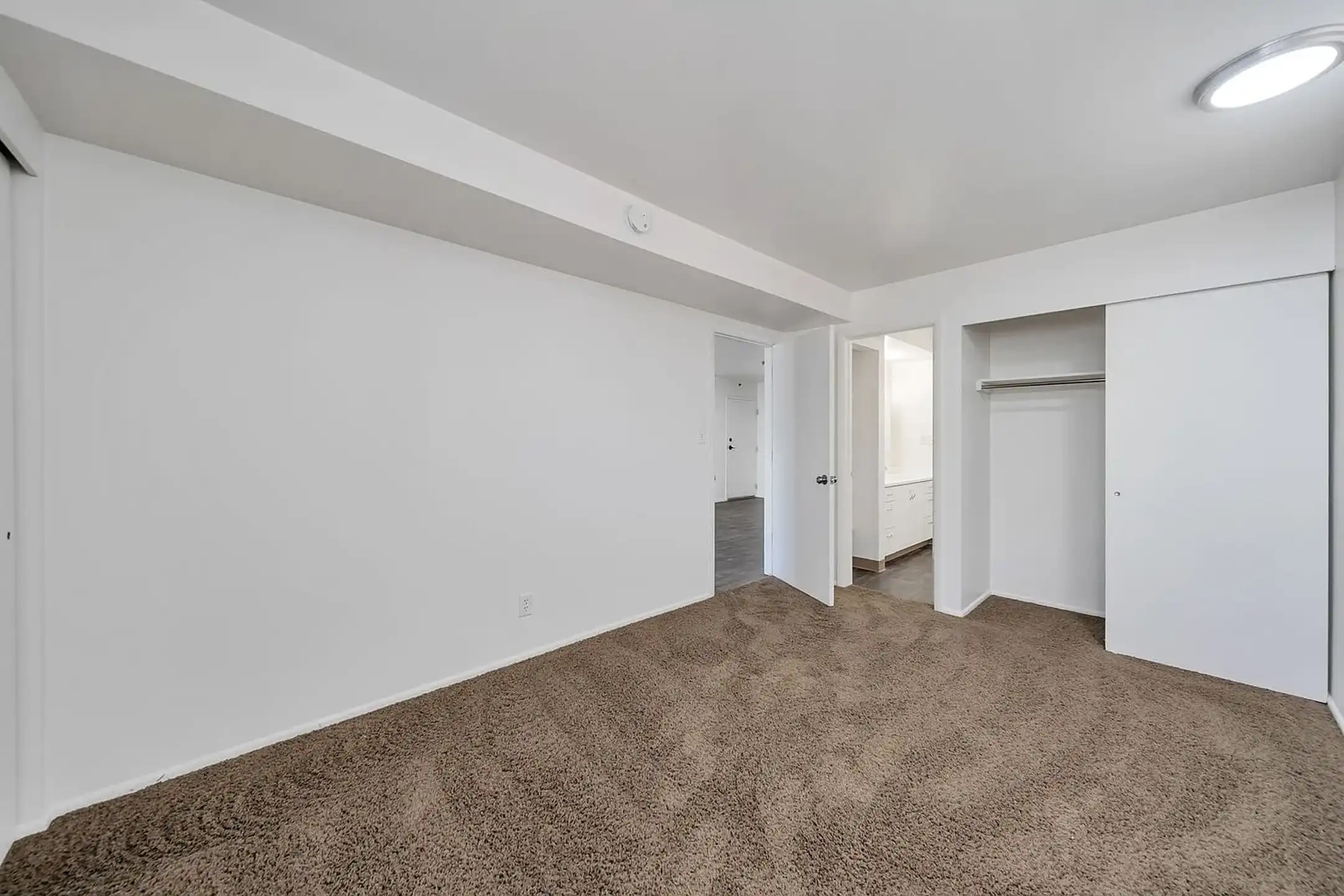 Capitol Reef Apartments - Salt Lake City, UT 84102 | ApartmentGuide.com