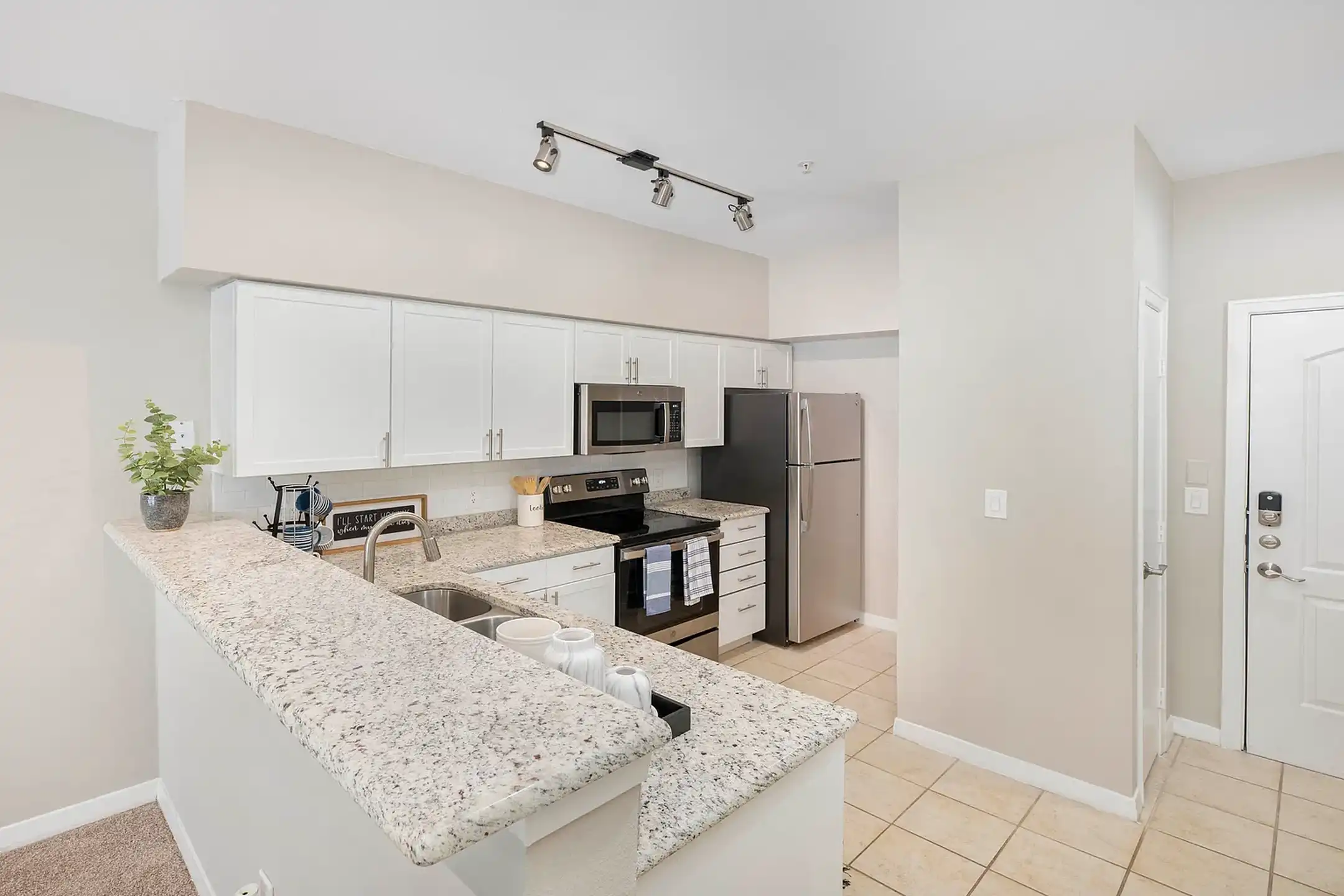 MAA Addison Circle - Addison, TX 75001 | ApartmentGuide.com