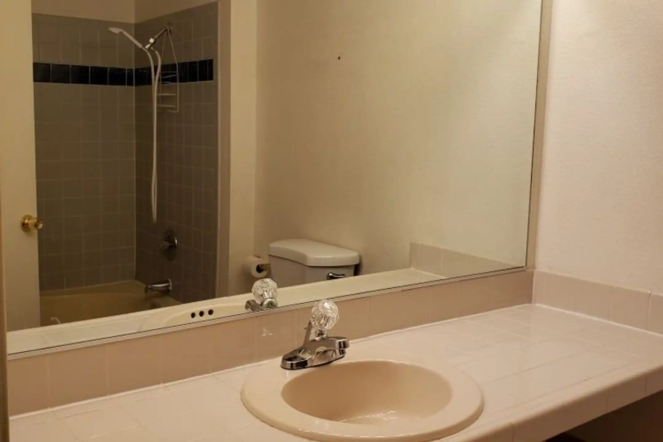 1988 Las Palmas Ln unit # 266 - Laughlin, NV 89029 | ApartmentGuide.com