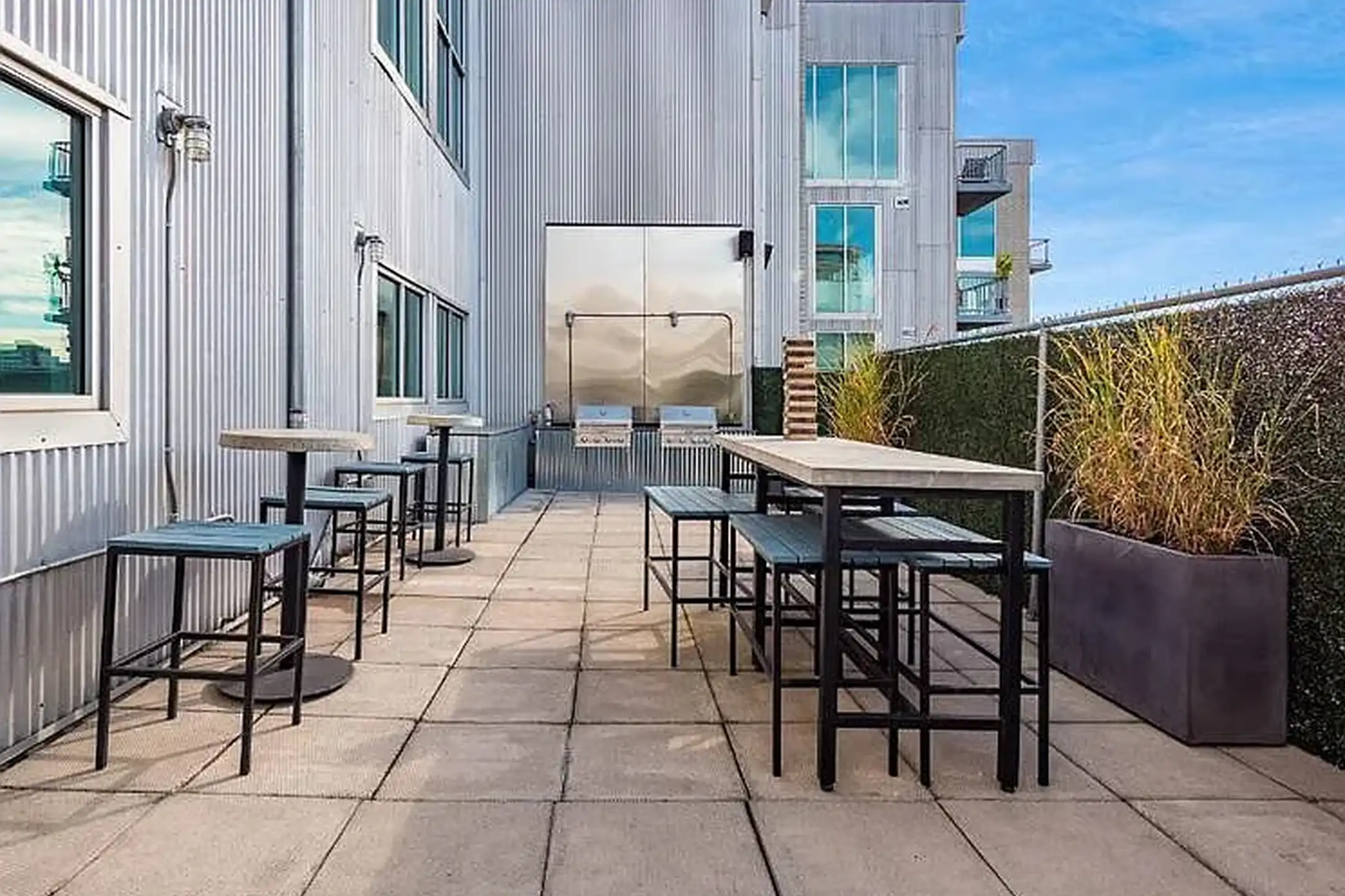 Sixty Spring - Columbus, OH 43215 | ApartmentGuide.com