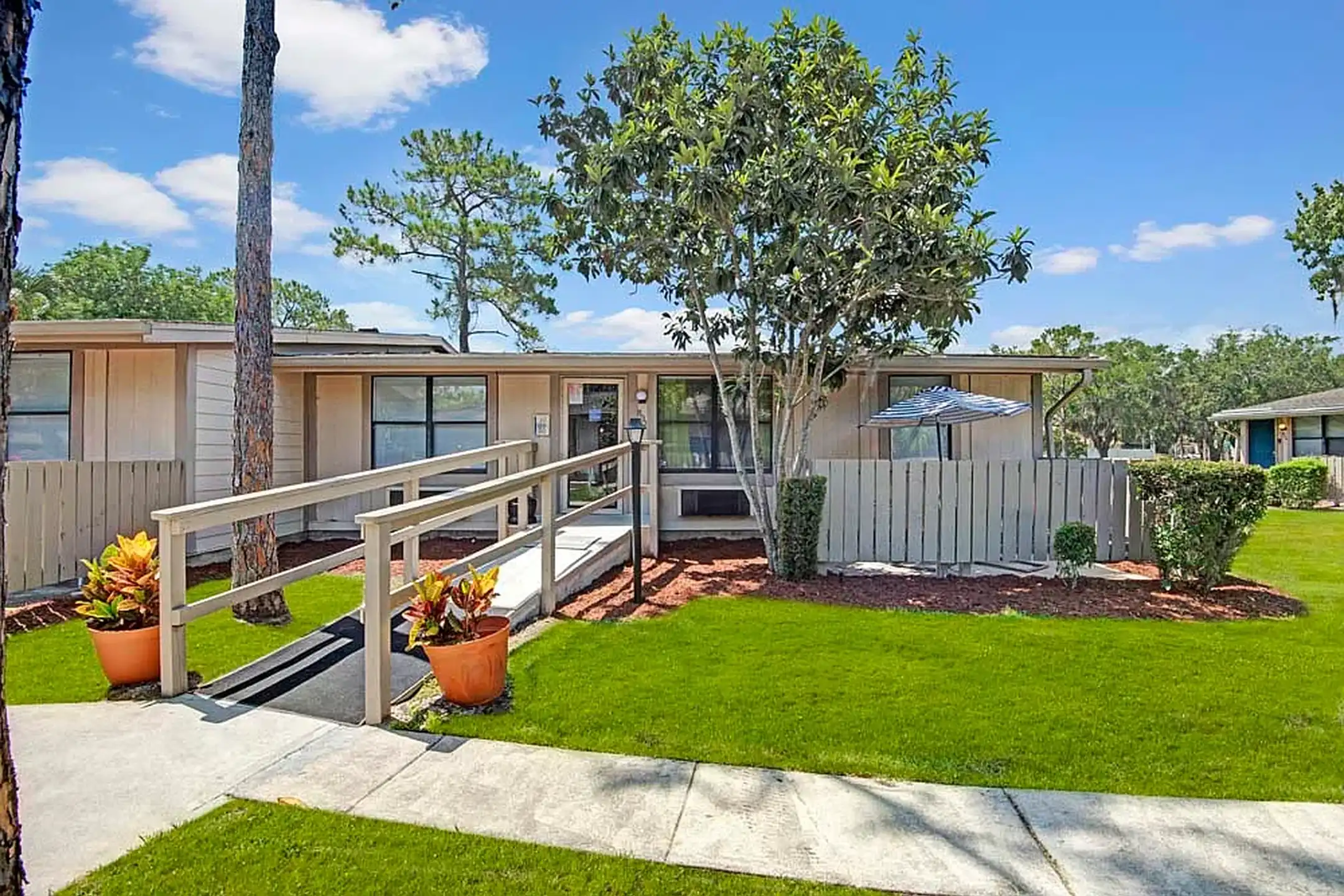 Nova Glen - Daytona Beach, FL 32114 | ApartmentGuide.com