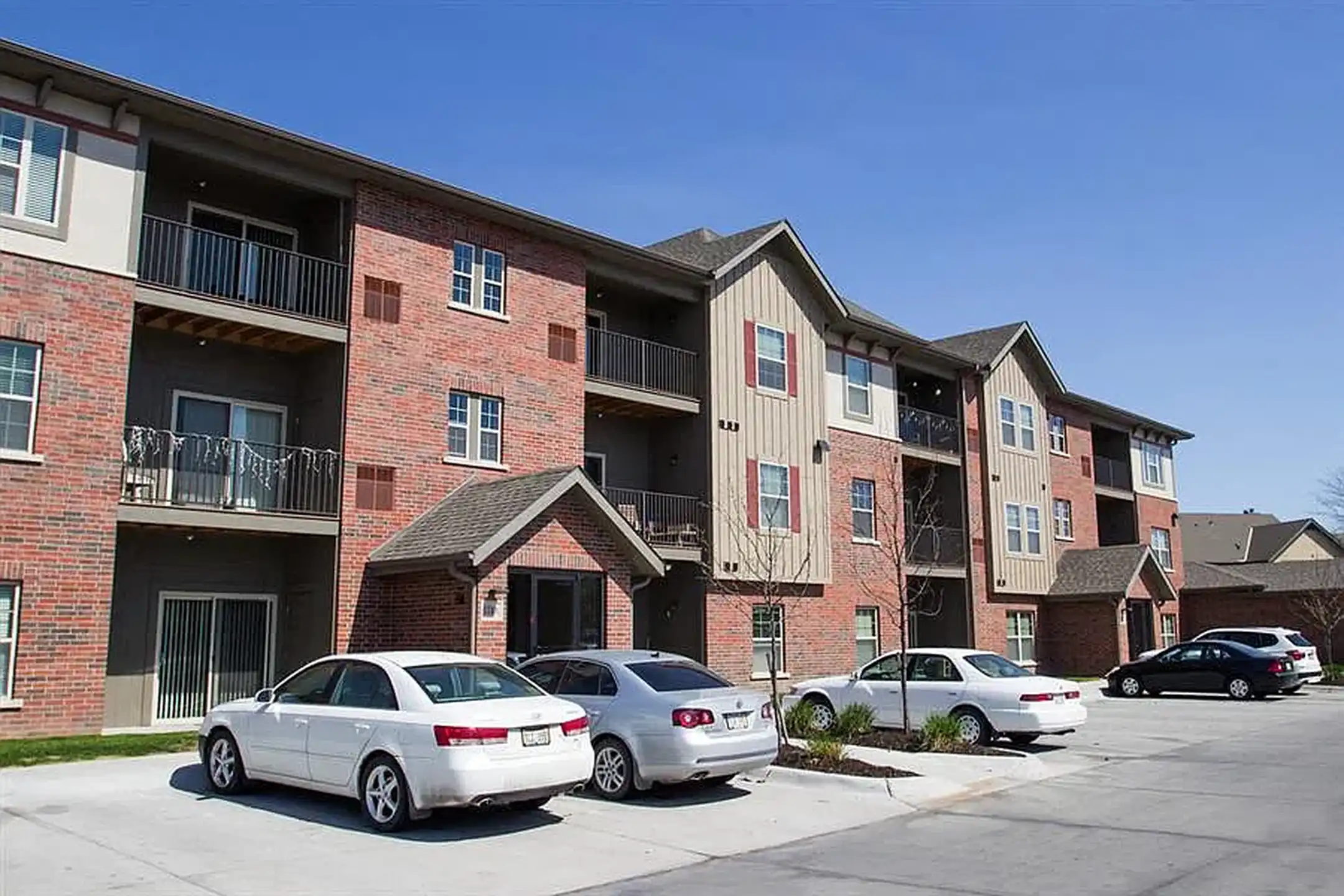 Aspen Lofts/West - Omaha, NE 68137 | ApartmentGuide.com