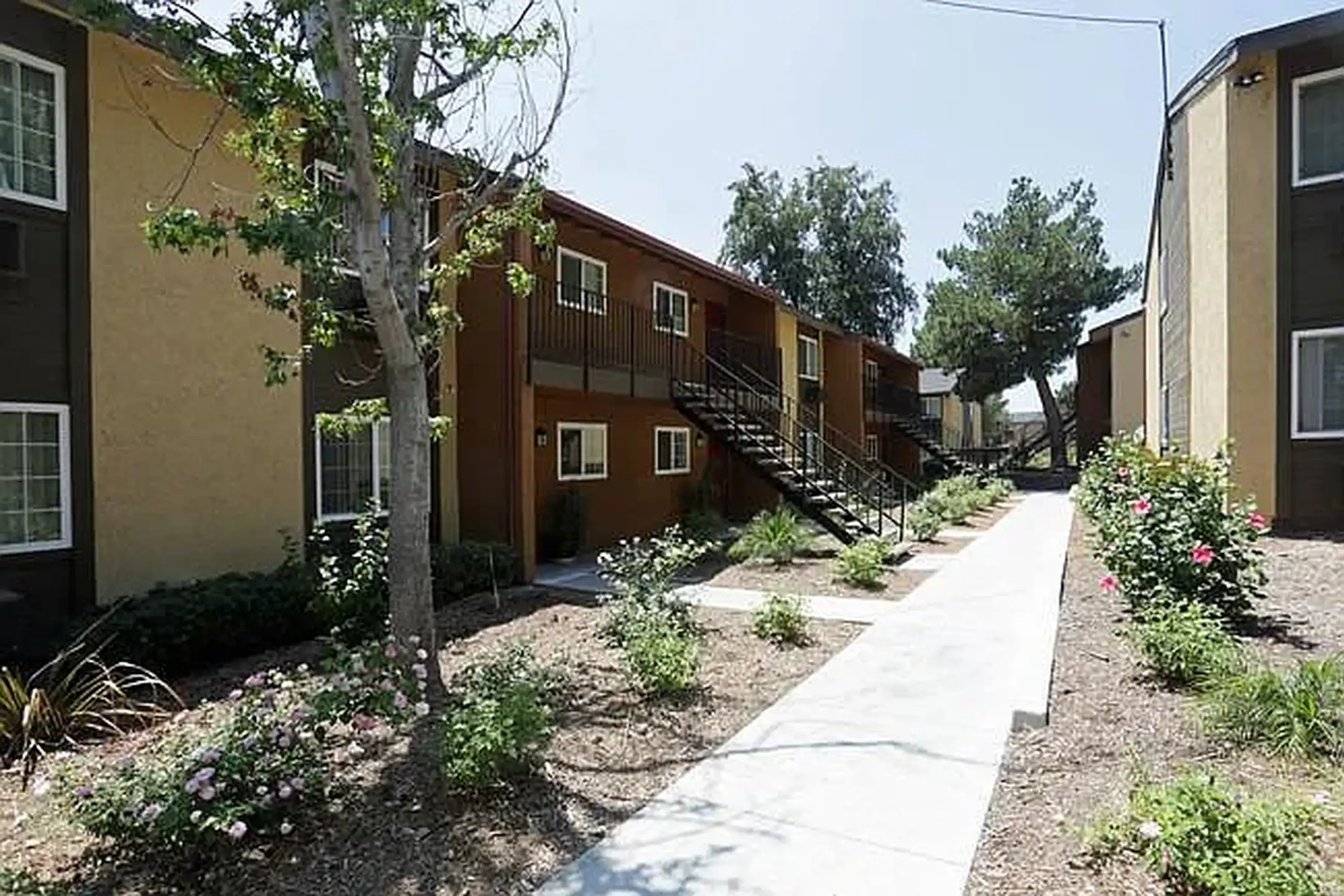 Bella Park - Rialto, CA 92376 | ApartmentGuide.com