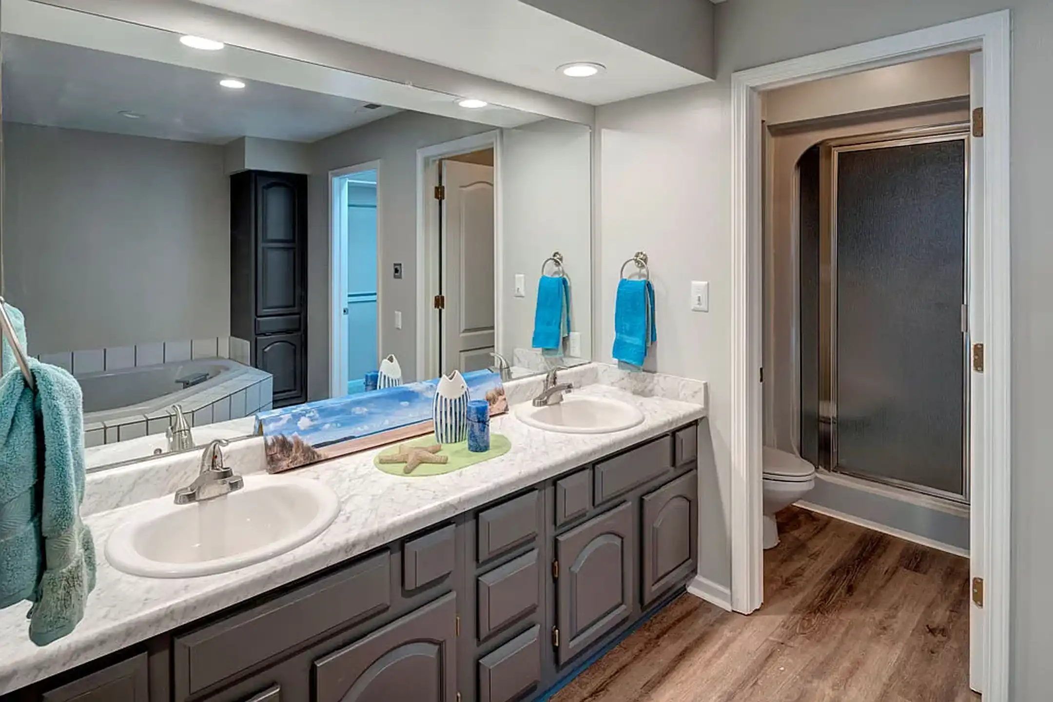 Parkhill Luxury Apartments - Columbus, OH 43213 | ApartmentGuide.com