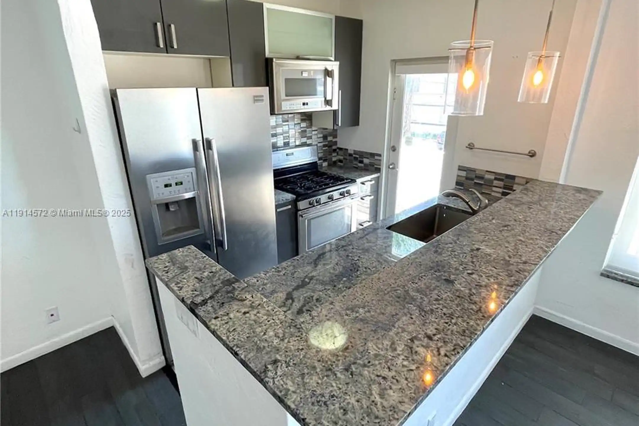 620 76th St unit 8 - Miami Beach, FL 33141 | ApartmentGuide.com